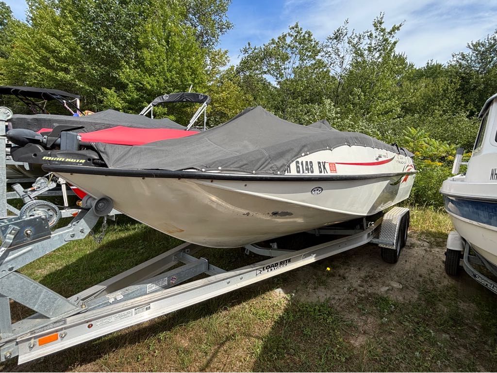 Used Sun Tracker Party Deck 21 2005 for sale in Bristol, New Hampshire ...