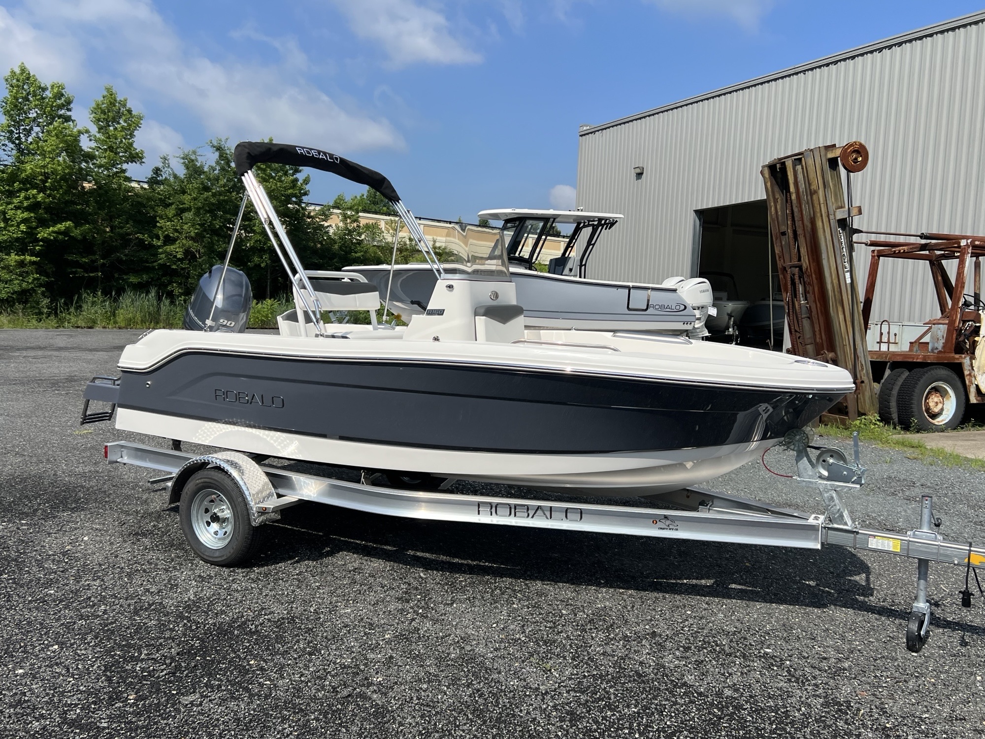 New 2025 Robalo Center Console R160 for sale in North East, Maryland ...