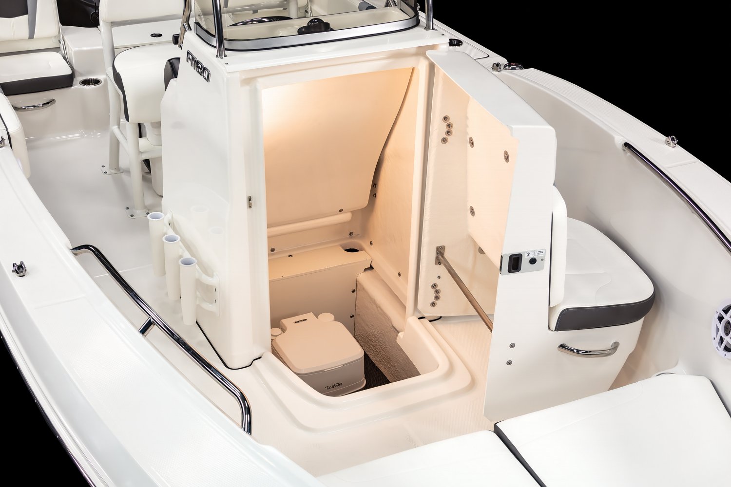 New Robalo Center Console R180 Arriving mid September 2025 2026 for ...