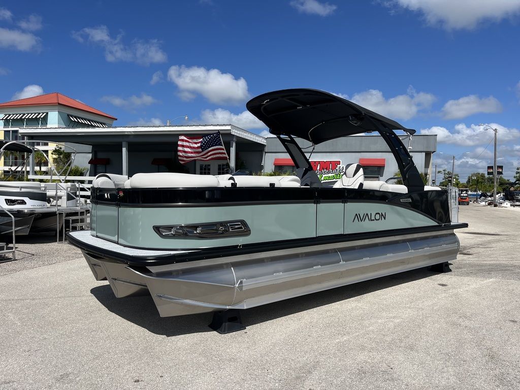 New Avalon 2385 Catalina Quad Lounger Tri toon high Performance Mercury ...