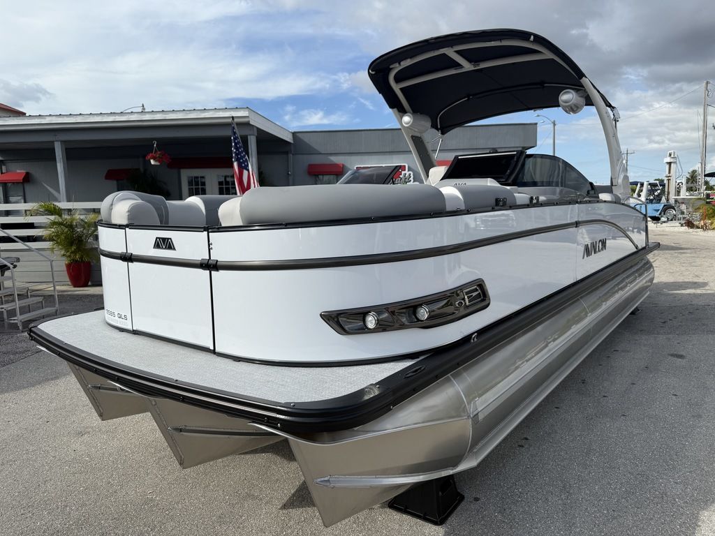 New Avalon 2585 Catalina Quad Lounger Shift Windshield Tri Toon Mercury ...
