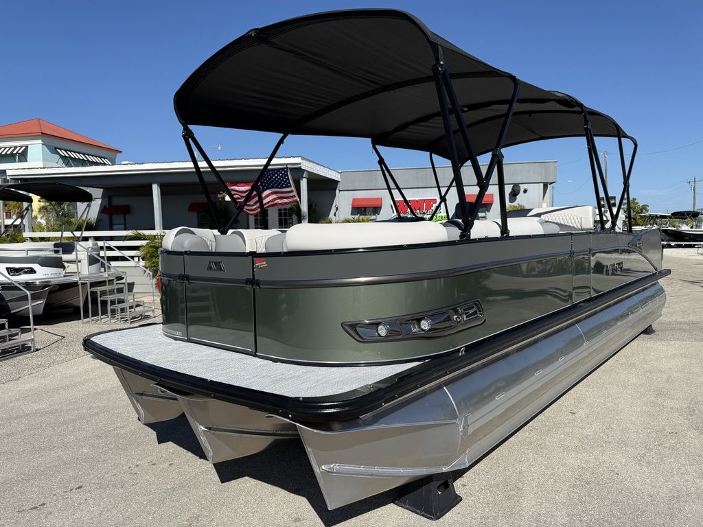 New Avalon 2785 Catalina Entertainer Tri Toon High Performance Mercury ...