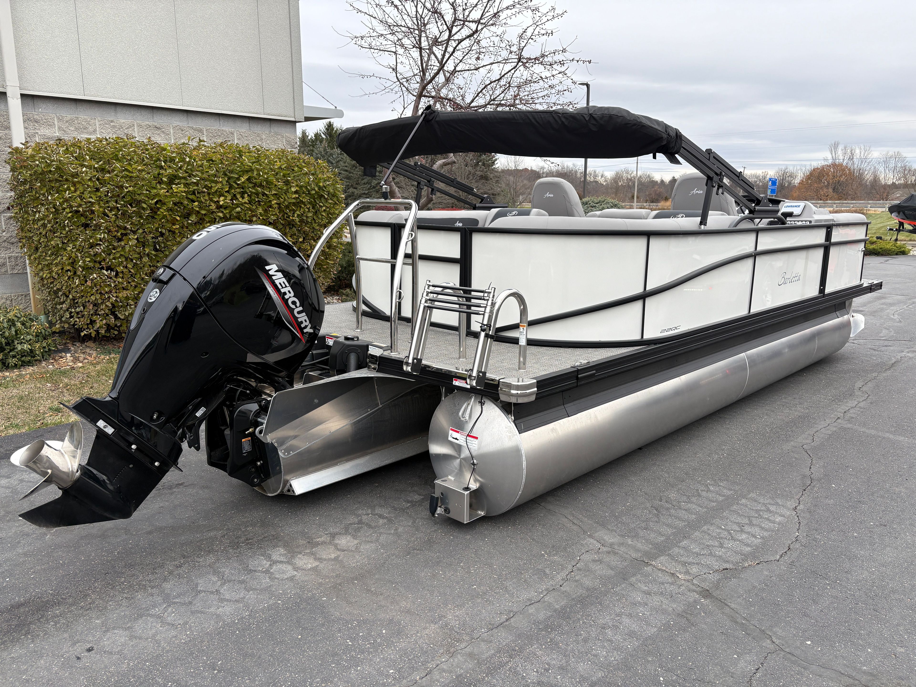 New Barletta ARIA 22QC 2025 for sale in Fenton, Michigan - Boatzon.com