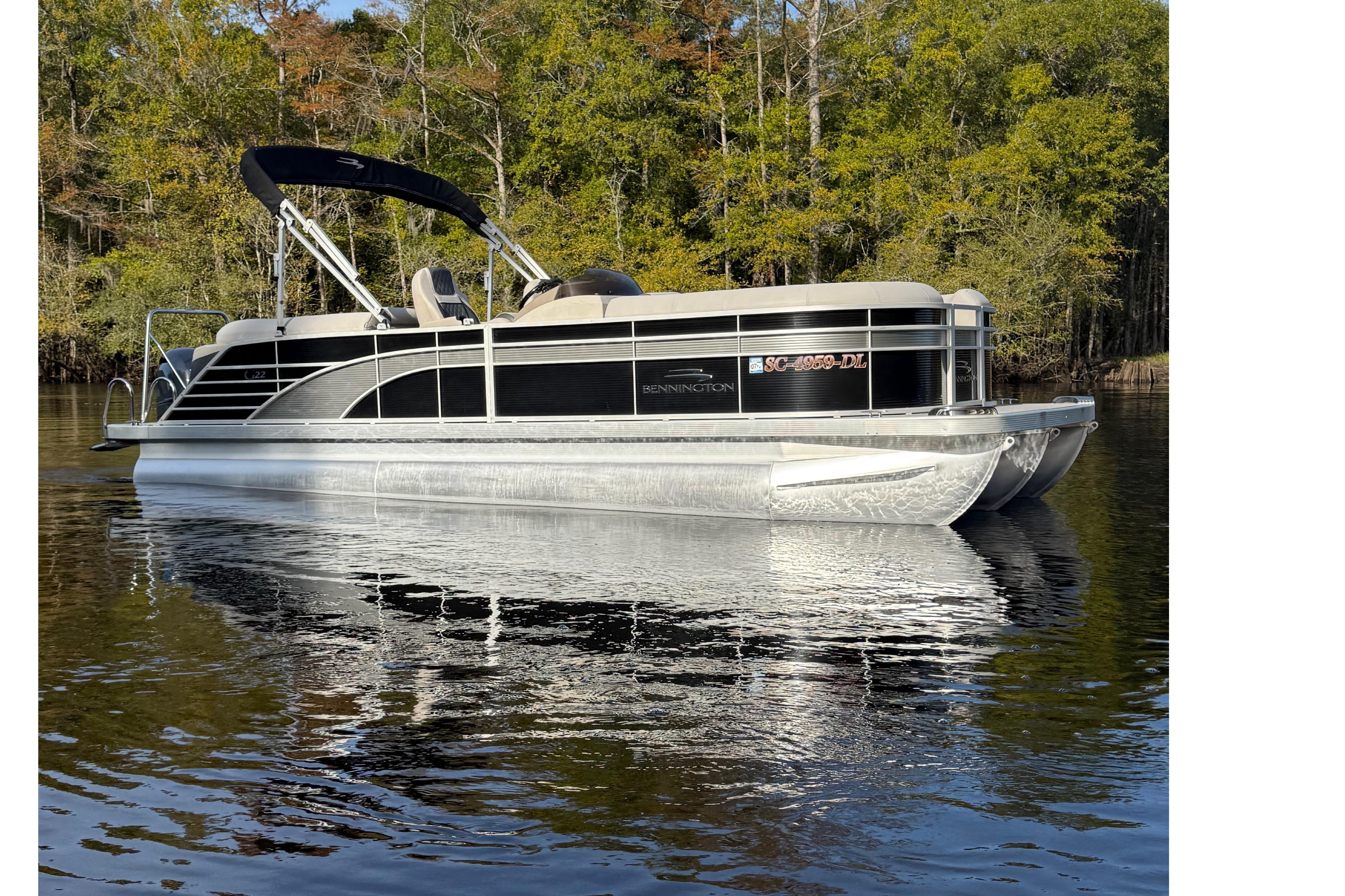 Used Bennington G 22 GSRFB 2019 for sale in Little River, South ...