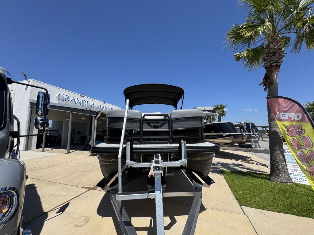 New Bennington M Quad Bench 22 MFB 2026 for sale in Orange Beach ...