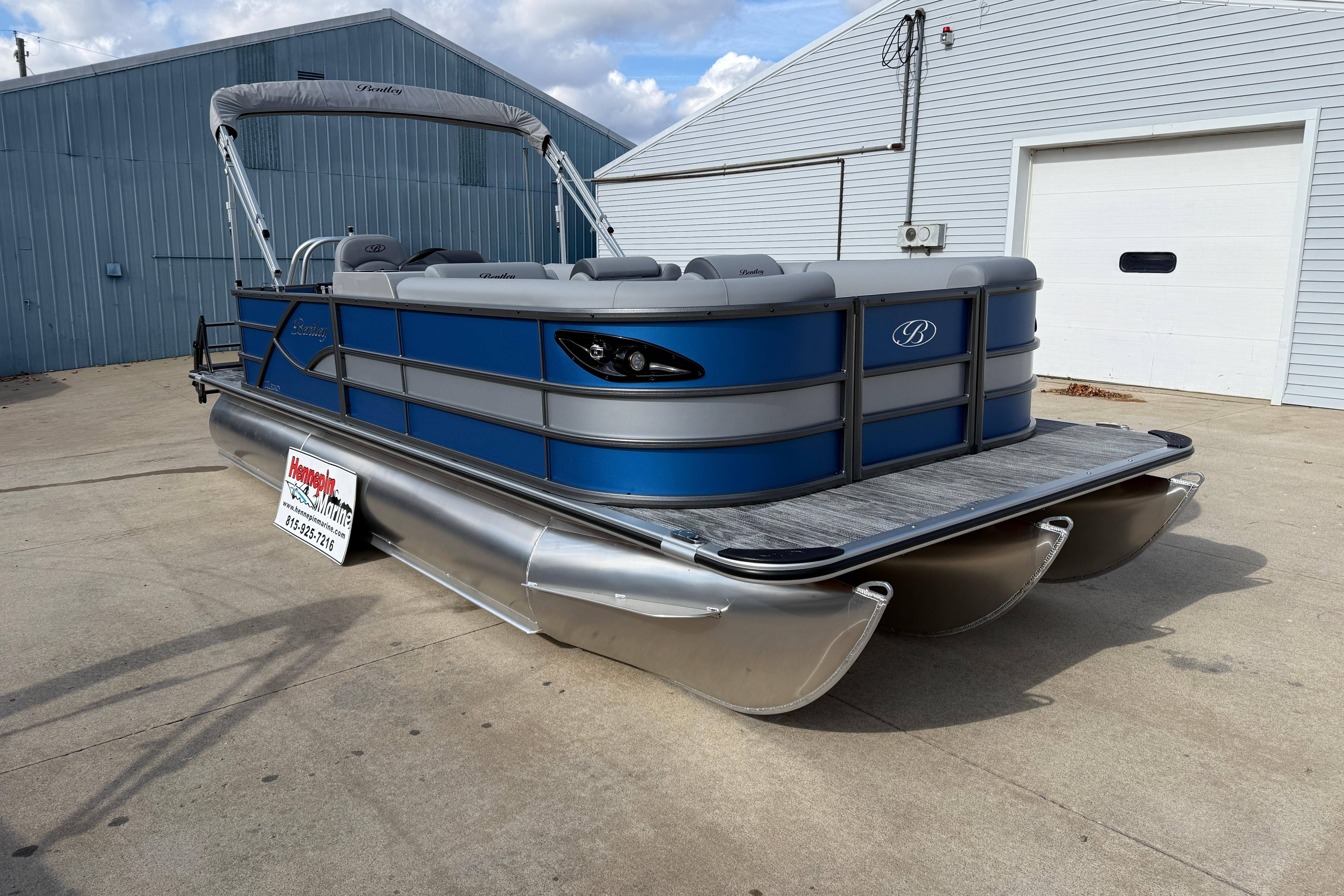 New Bentley Pontoons Legacy 223 Cruise XL 2026 for sale in Hennepin ...