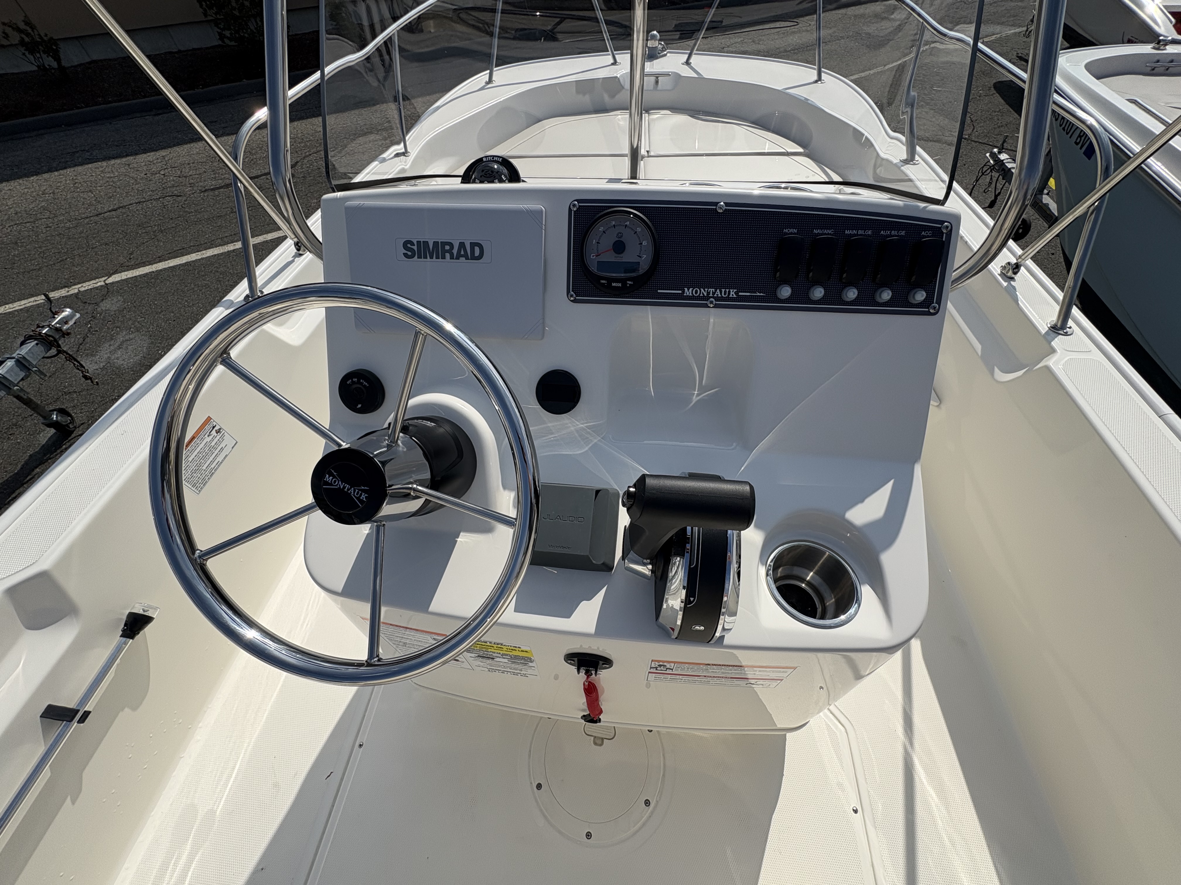 Used Boston Whaler 170 MONTAUK 2025 for sale in Danvers, Massachusetts - Boatzon.com