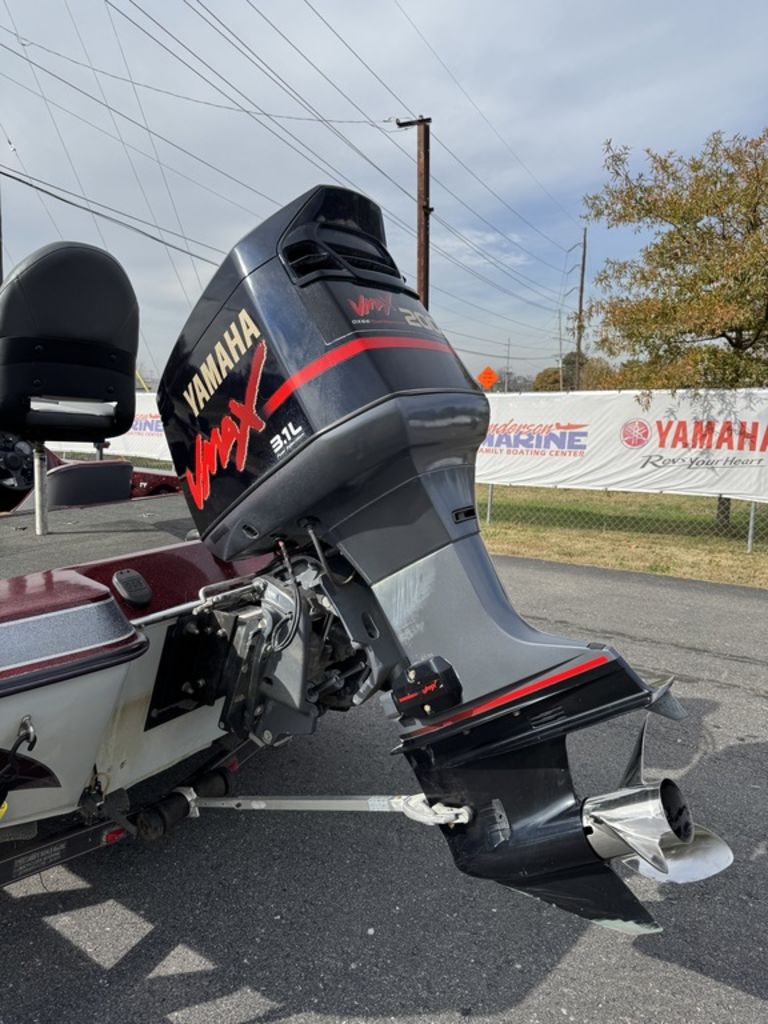 Used Bumble Bee 200 PRO VEE 1995 for sale in Nashville, Tennessee ...