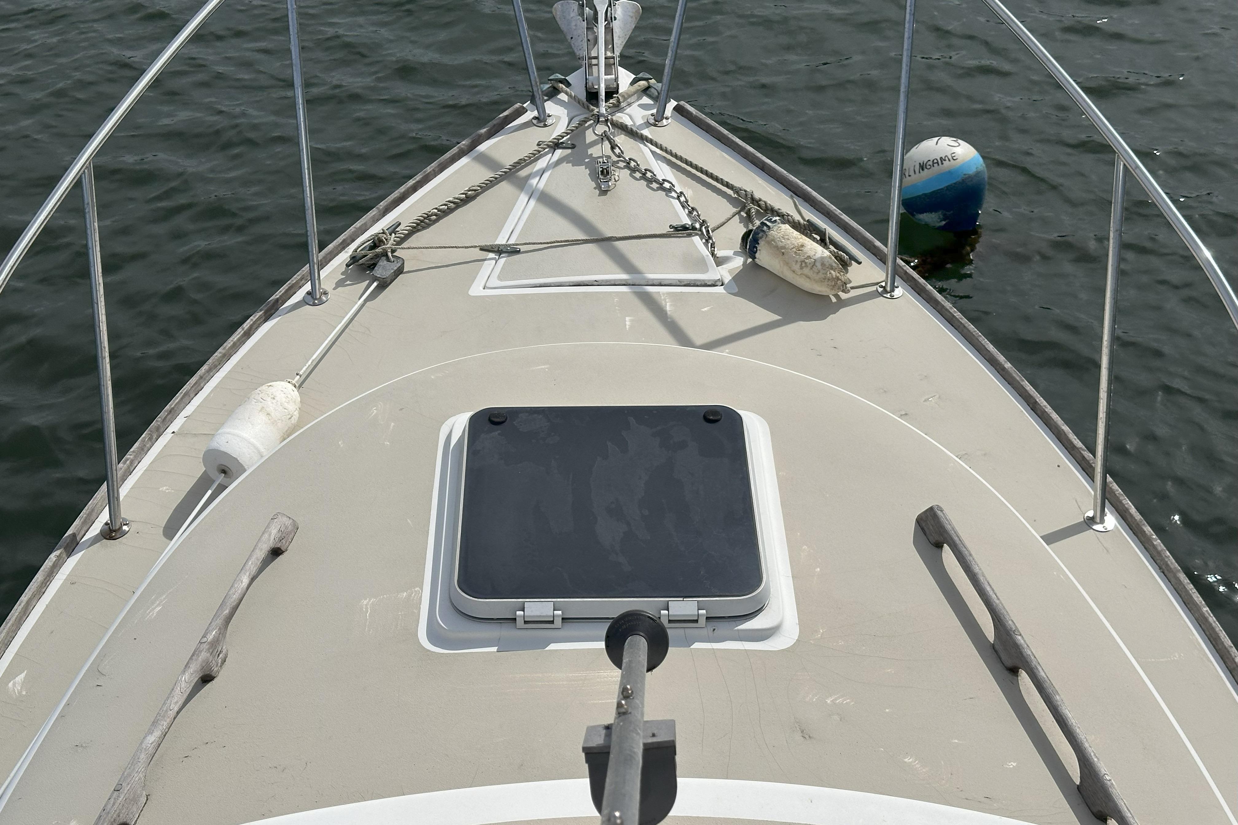 Used Cape Dory 28 Flybridge 1986 for sale in Quincy, Massachusetts - Boatzon.com