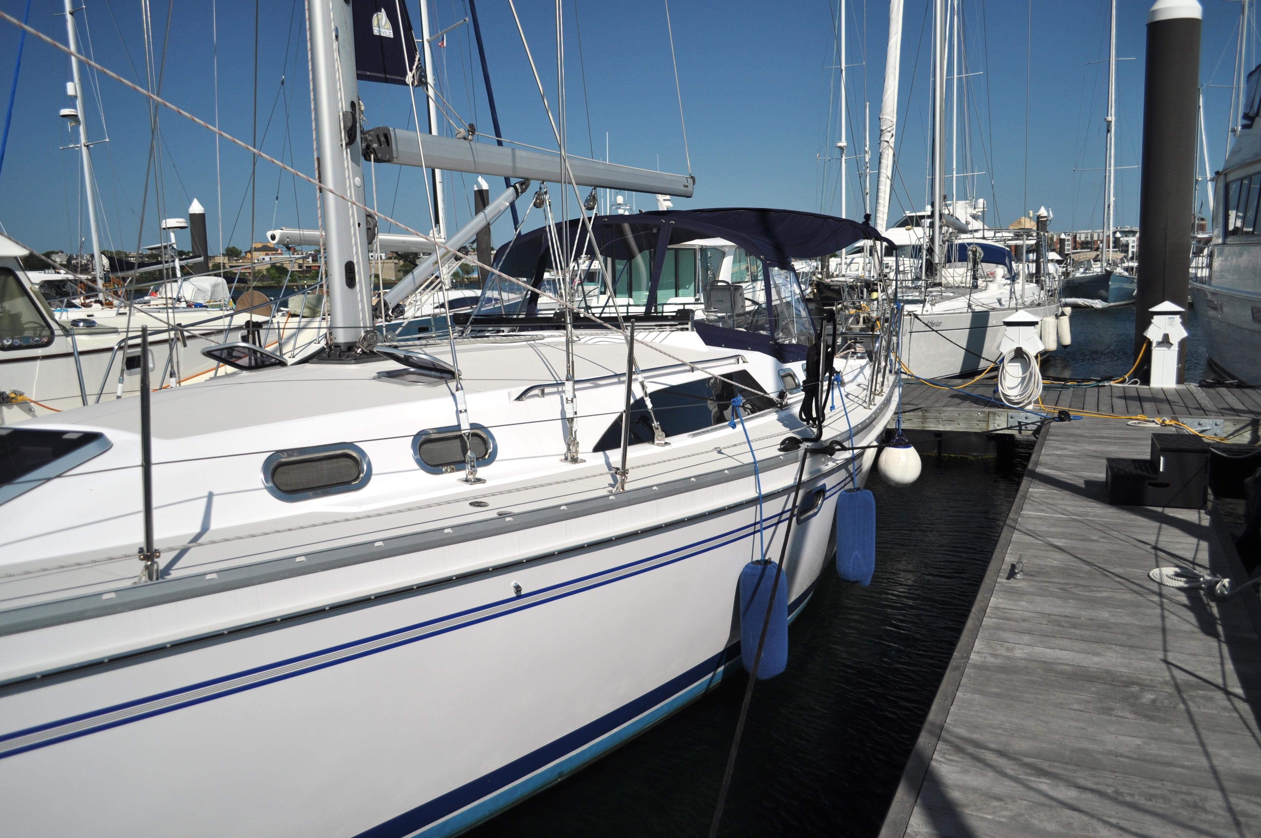 Used Catalina 385 2017 for sale in Hingham, Massachusetts - Boatzon.com