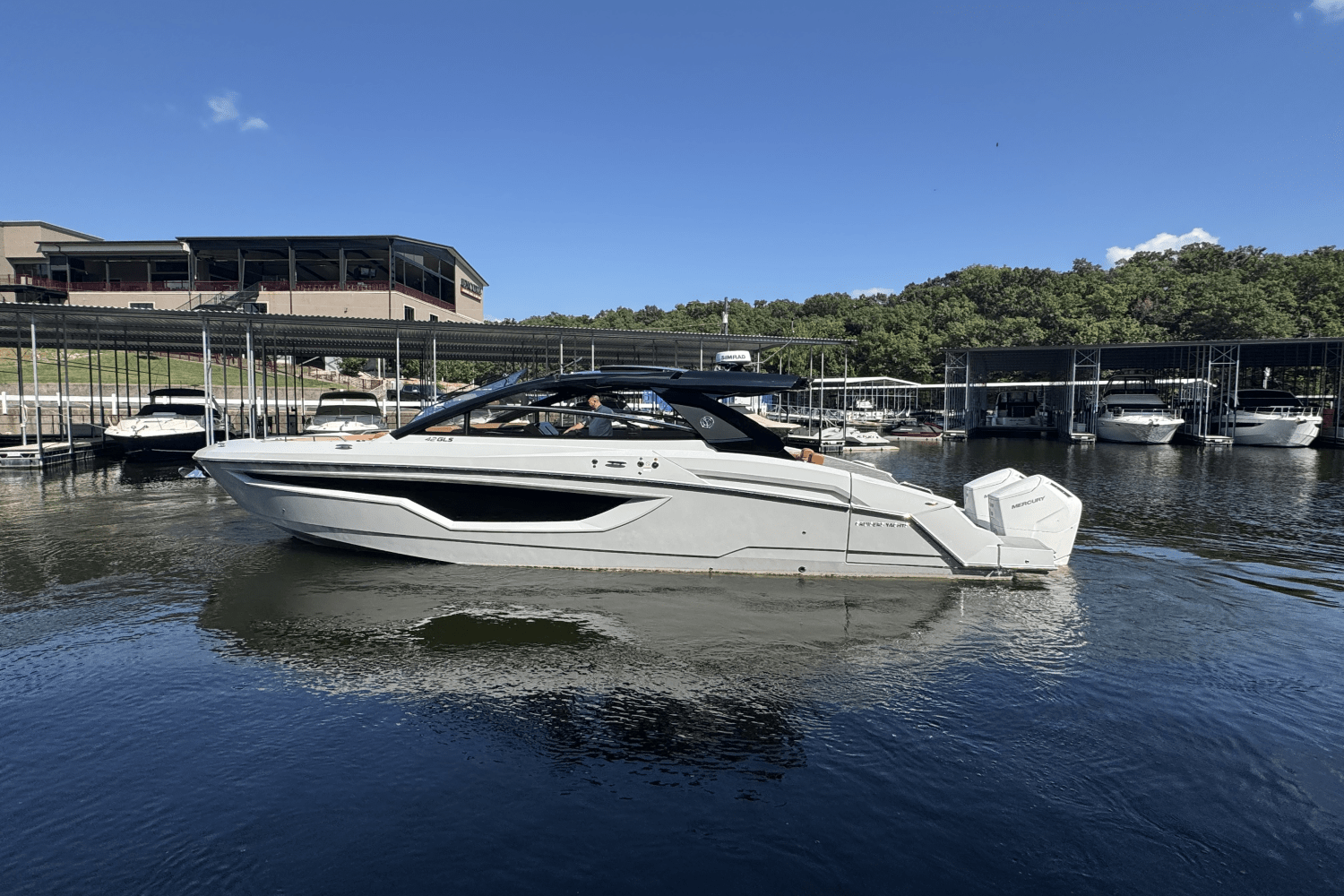 New Cruisers Yachts 42 GLS Outboard 2025 for sale in Lake Ozark ...
