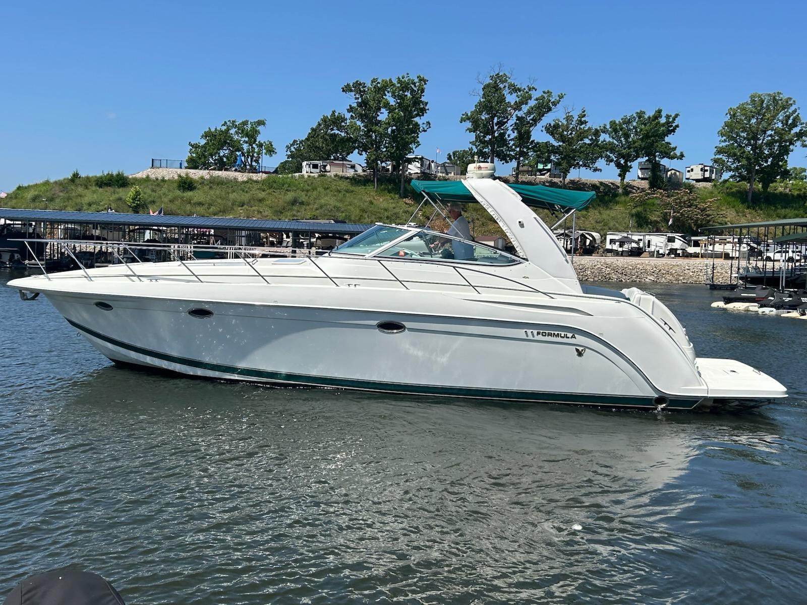 Used Formula 40 Performance Cruiser 2000 for sale in Sunrise Beach ...