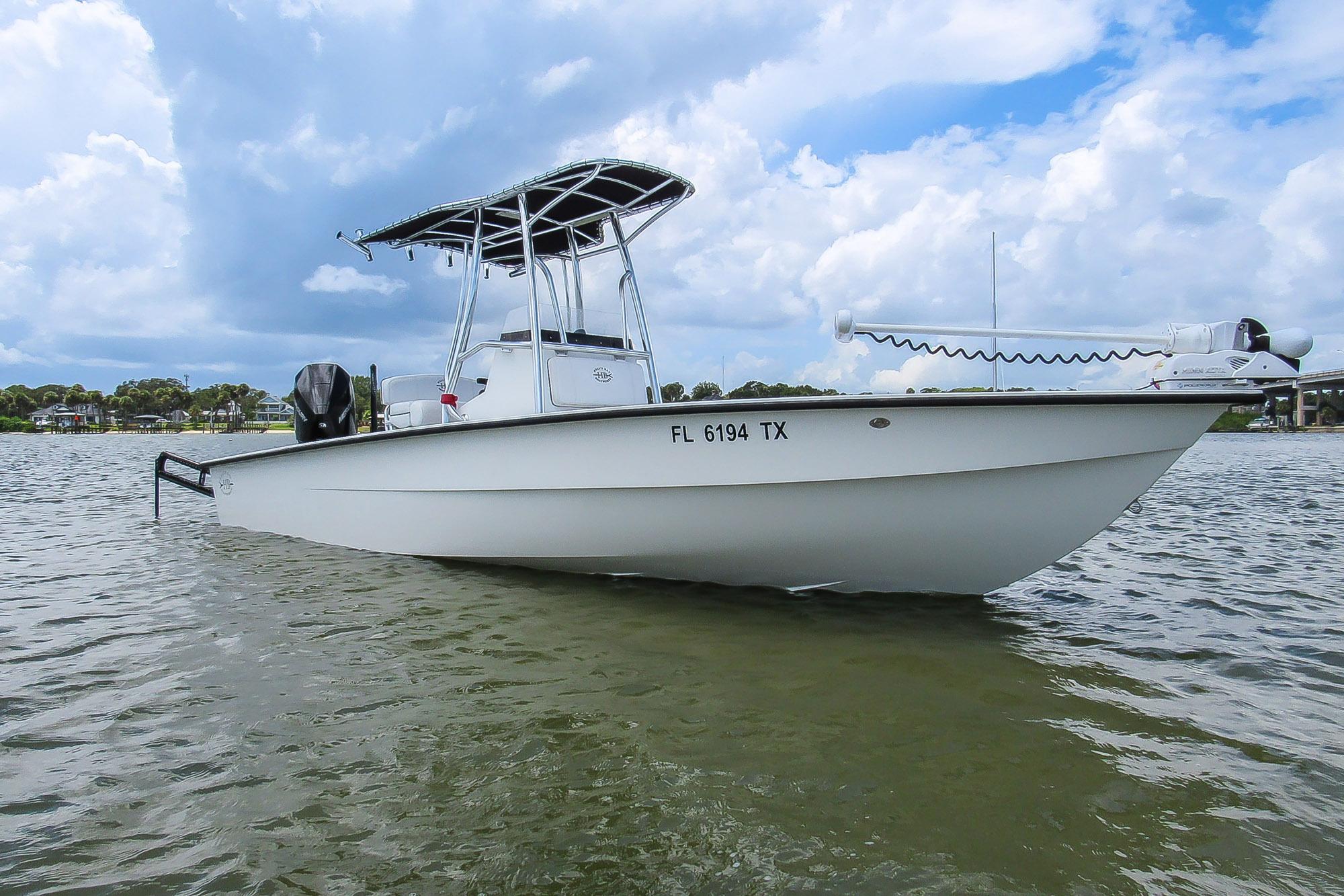 Used Hell's Bay Boatworks 25 Estero 2020 for sale in Stuart, Florida ...