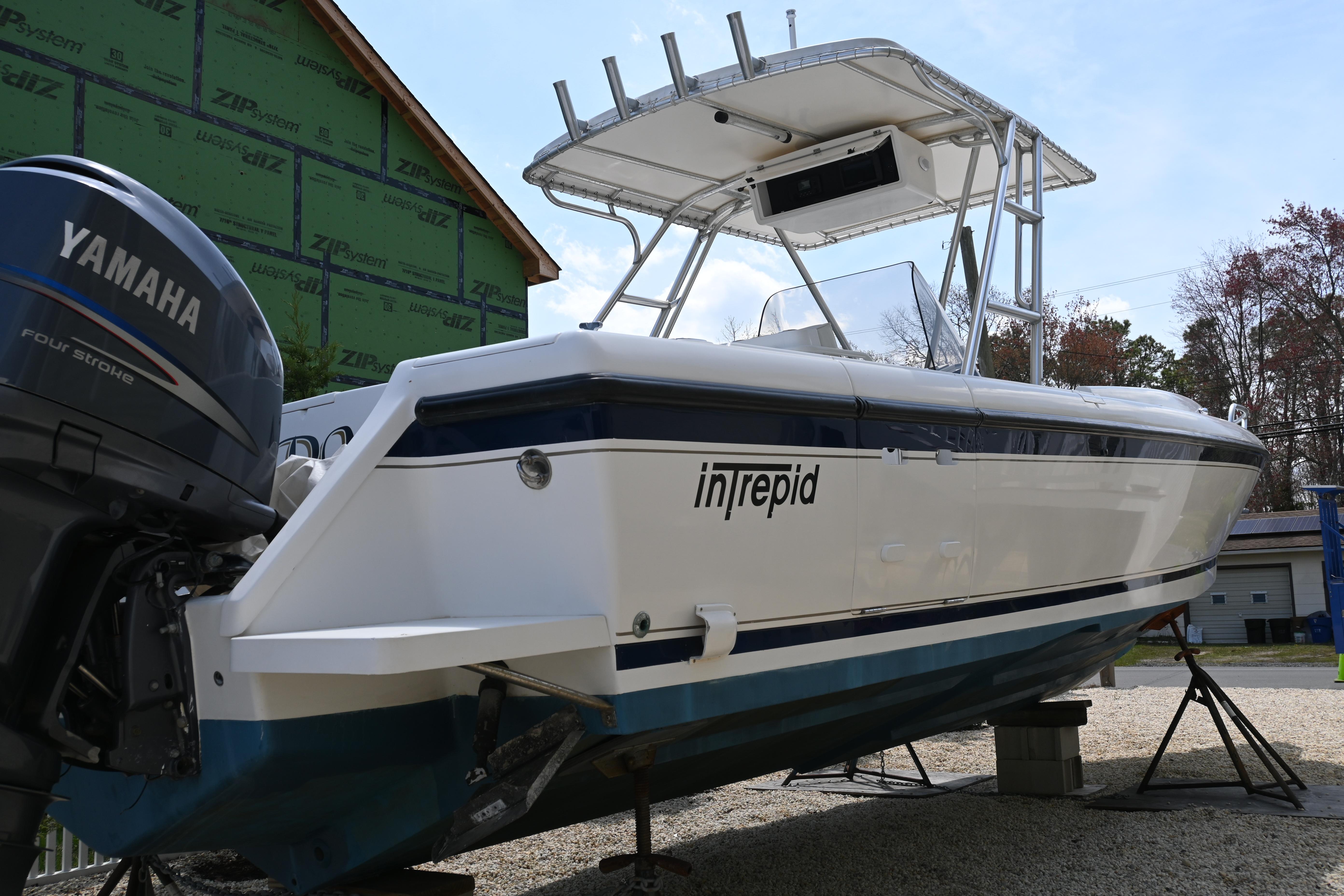 Used Intrepid 323 Cuddy 2002 for sale in Egg Harbor City, New Jersey ...
