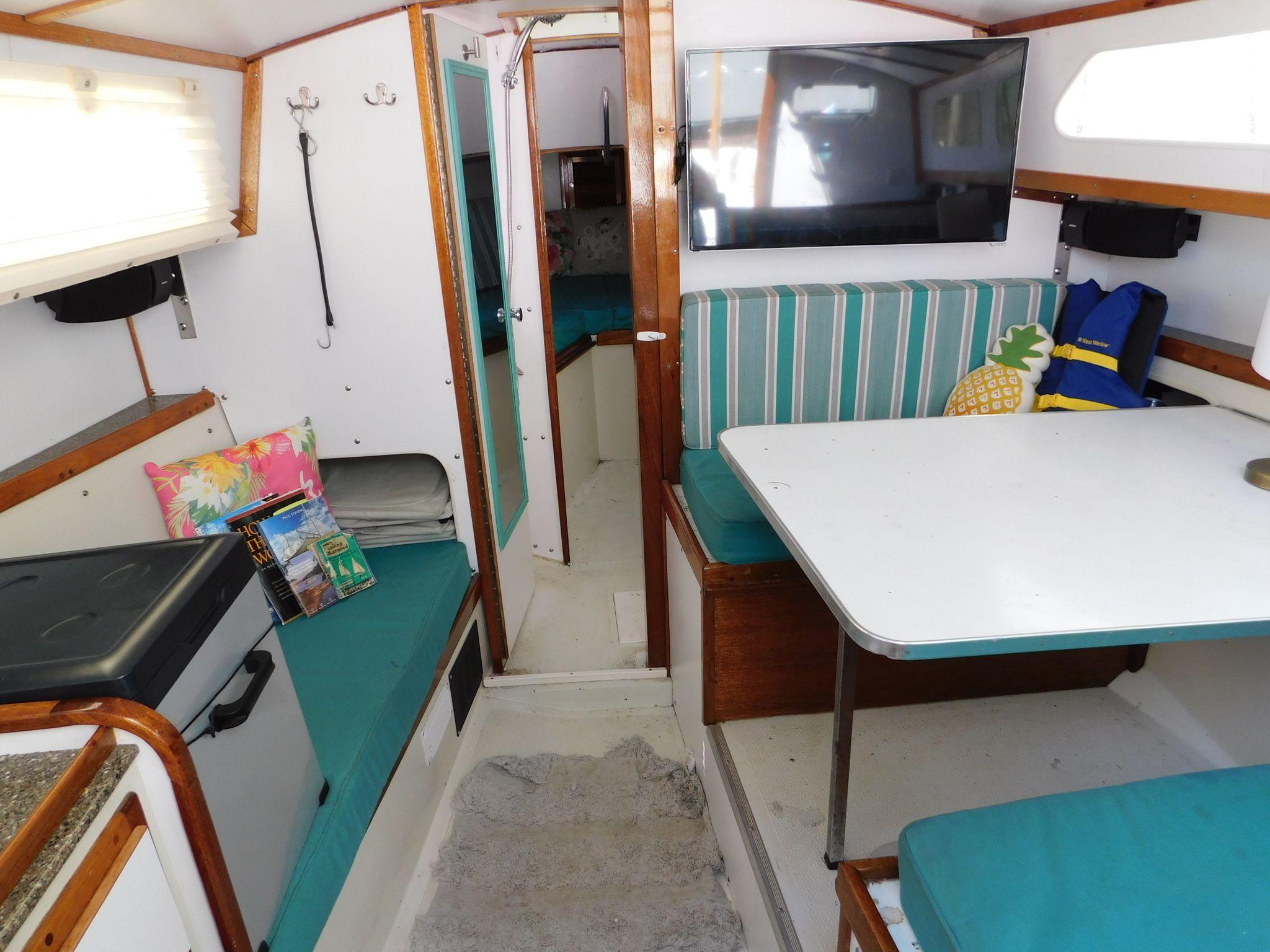 Used Islander 30 Mk II 1972 for sale in Seattle, Washington - Boatzon.com