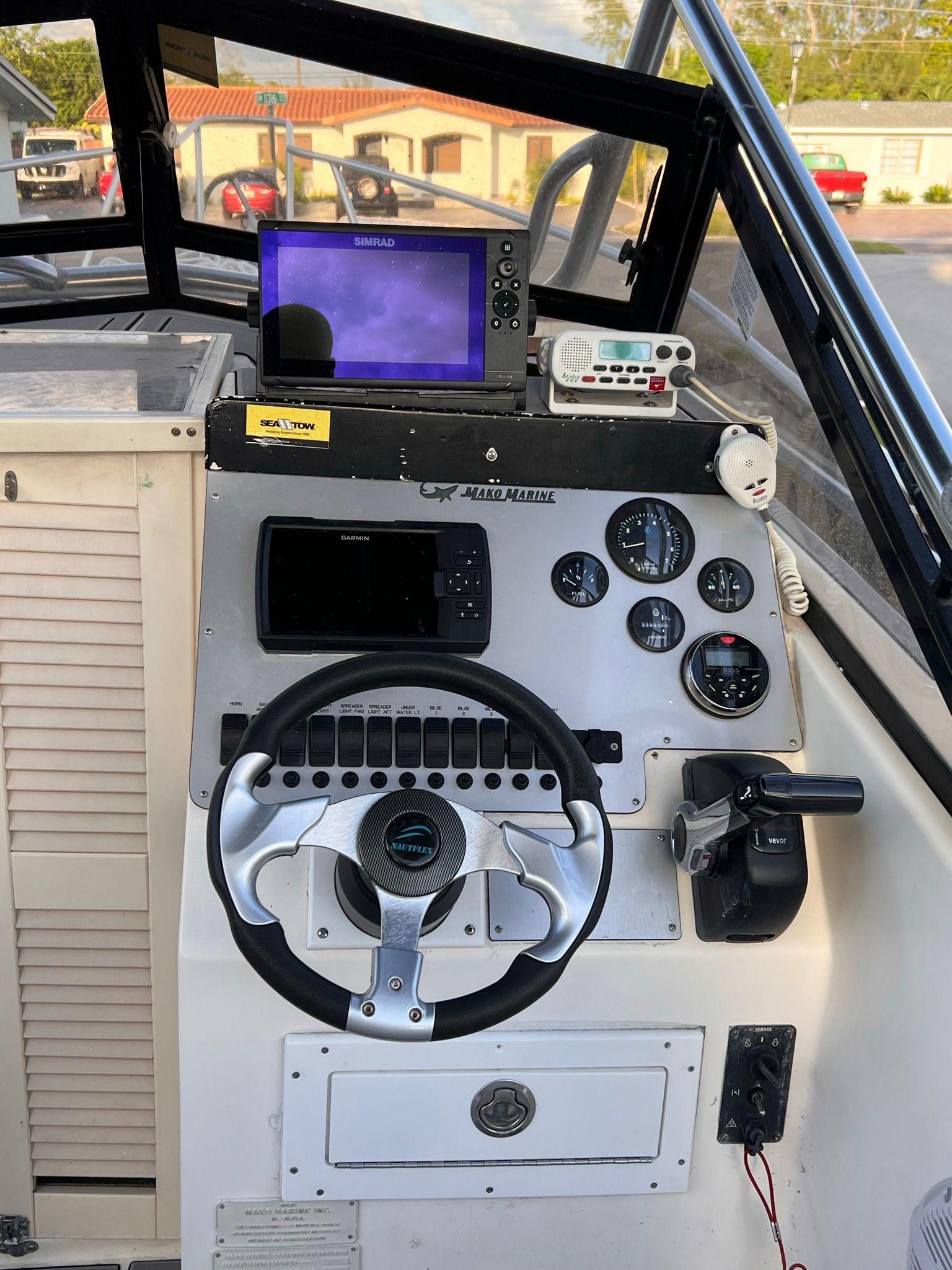 Used Mako 24 1990 for sale in Miami, Florida - Boatzon.com
