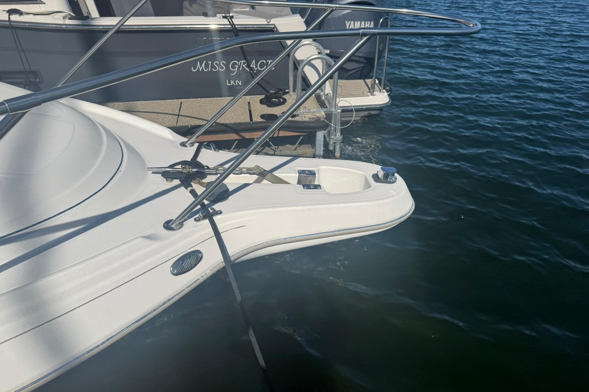 Used Maxum 2400 SCR 2003 for sale in Cornelius, North Carolina ...