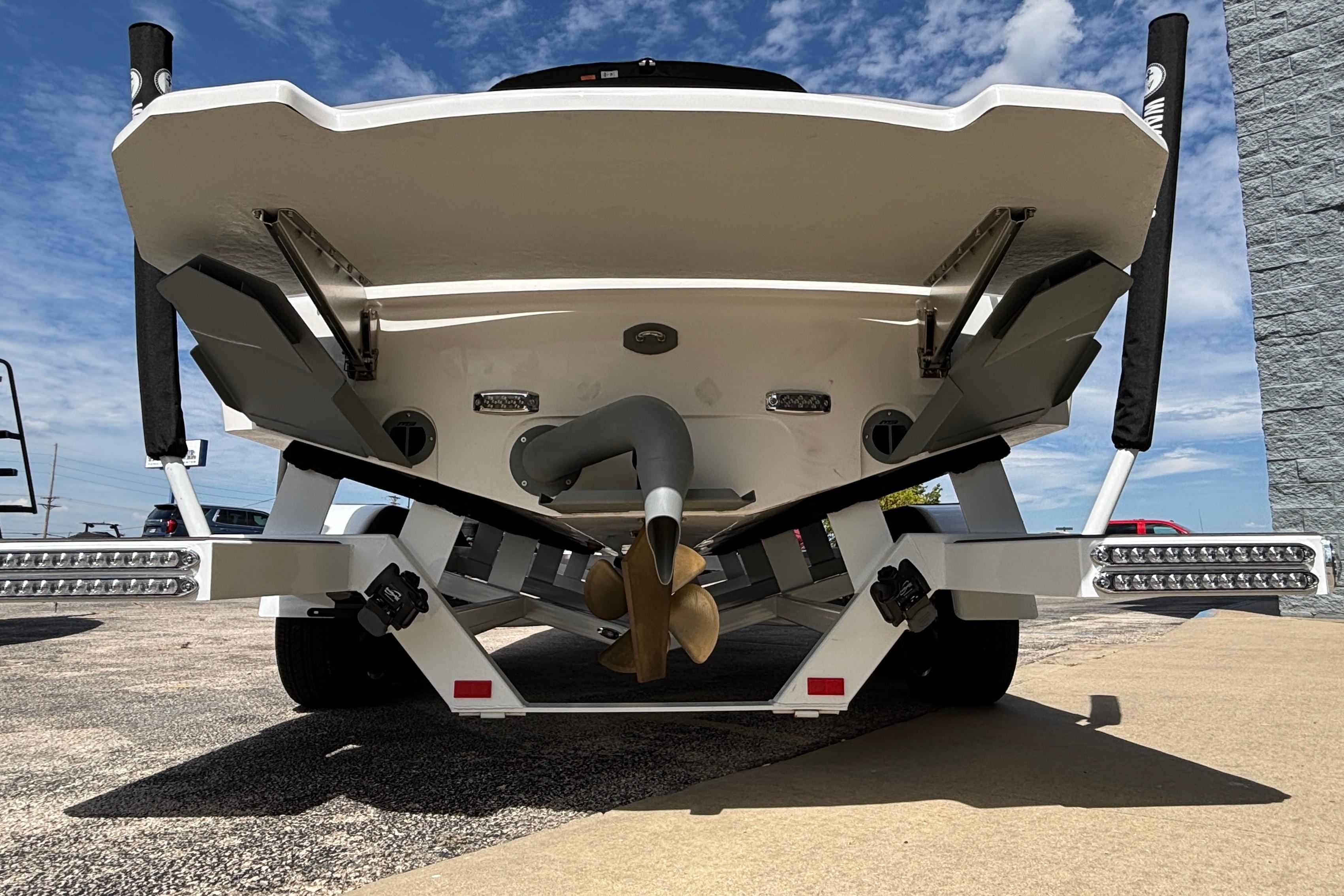 New MB B52 23 Alpha 2026 for sale in Osage Beach, Missouri - Boatzon.com