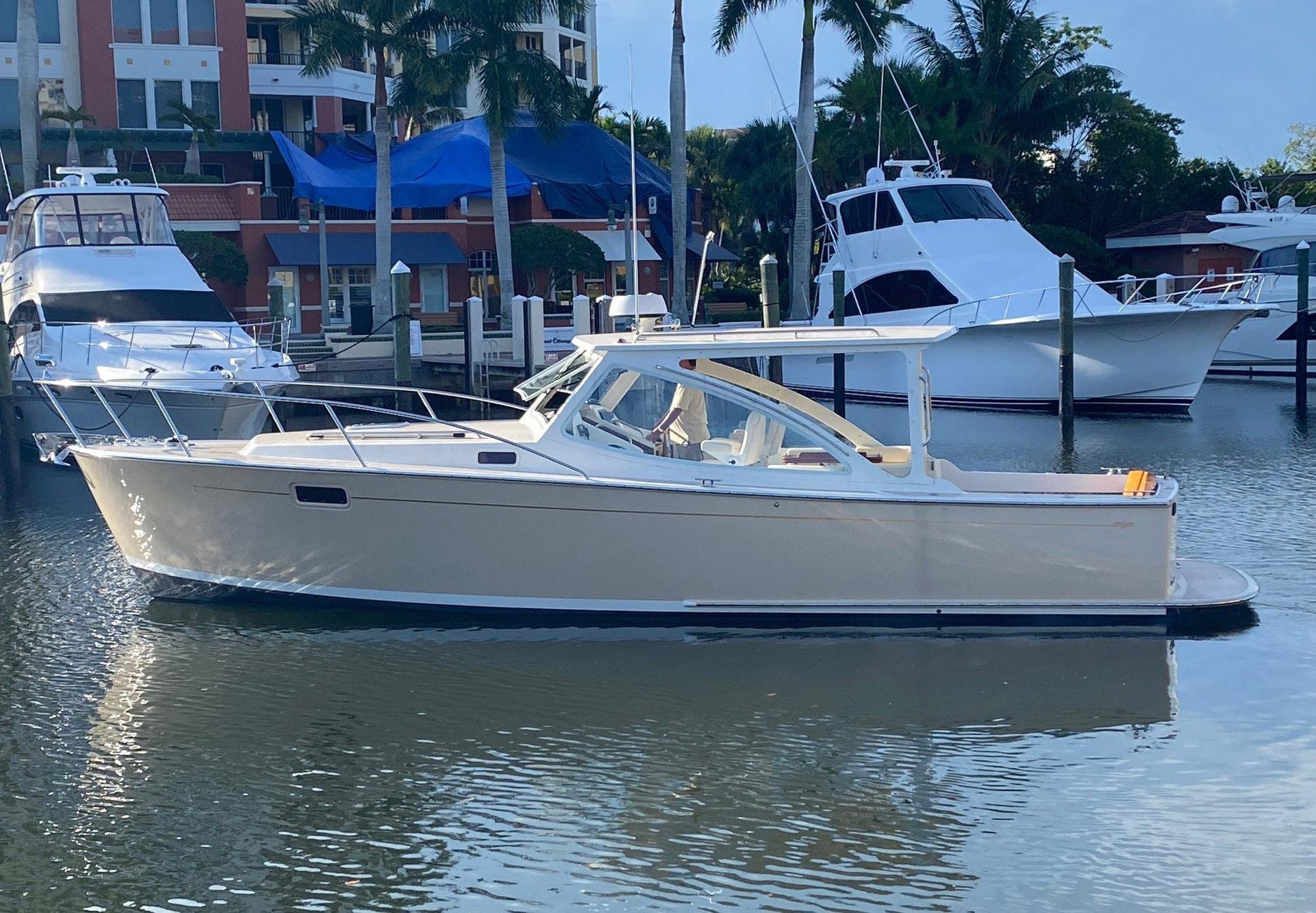 Used MJM 34z Express HT 2006 for sale in Fort Lauderdale, Florida ...