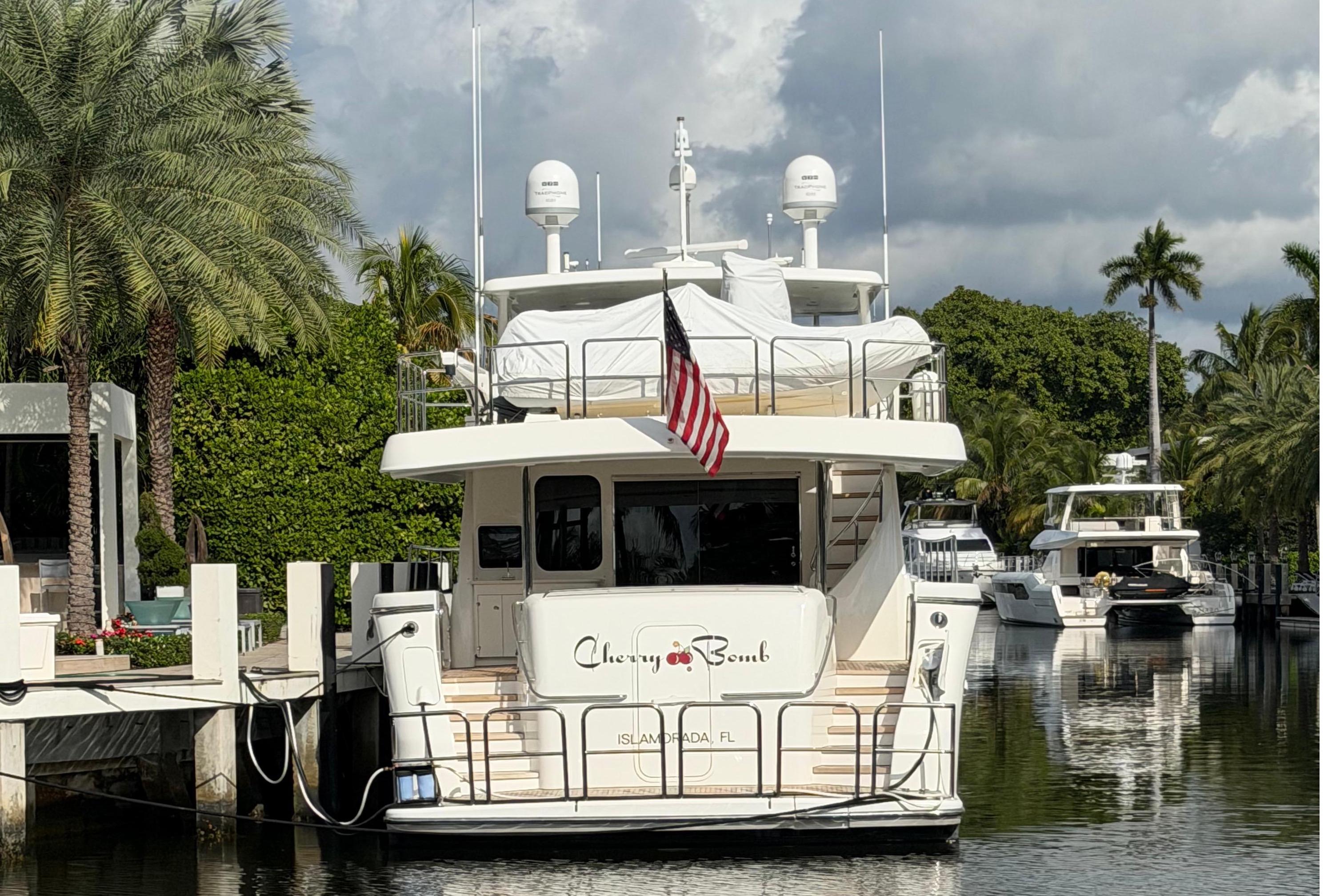 Used Pacific Mariner 85 Motor Yacht 2014 for sale in Spring Lake ...