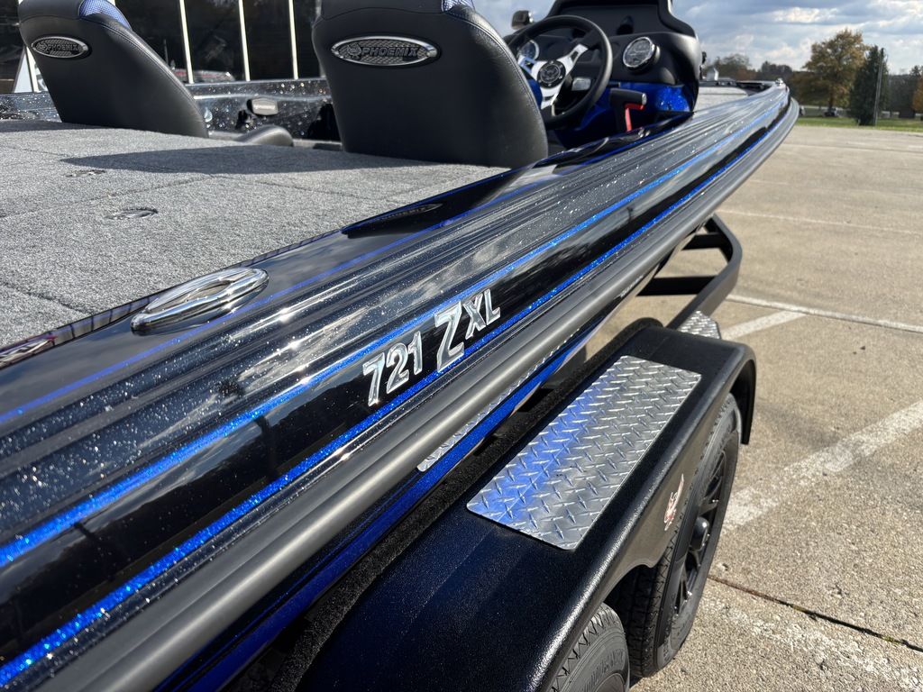 New Phoenix 721 ZXL 2026 for sale in Alexandria, Kentucky - Boatzon.com