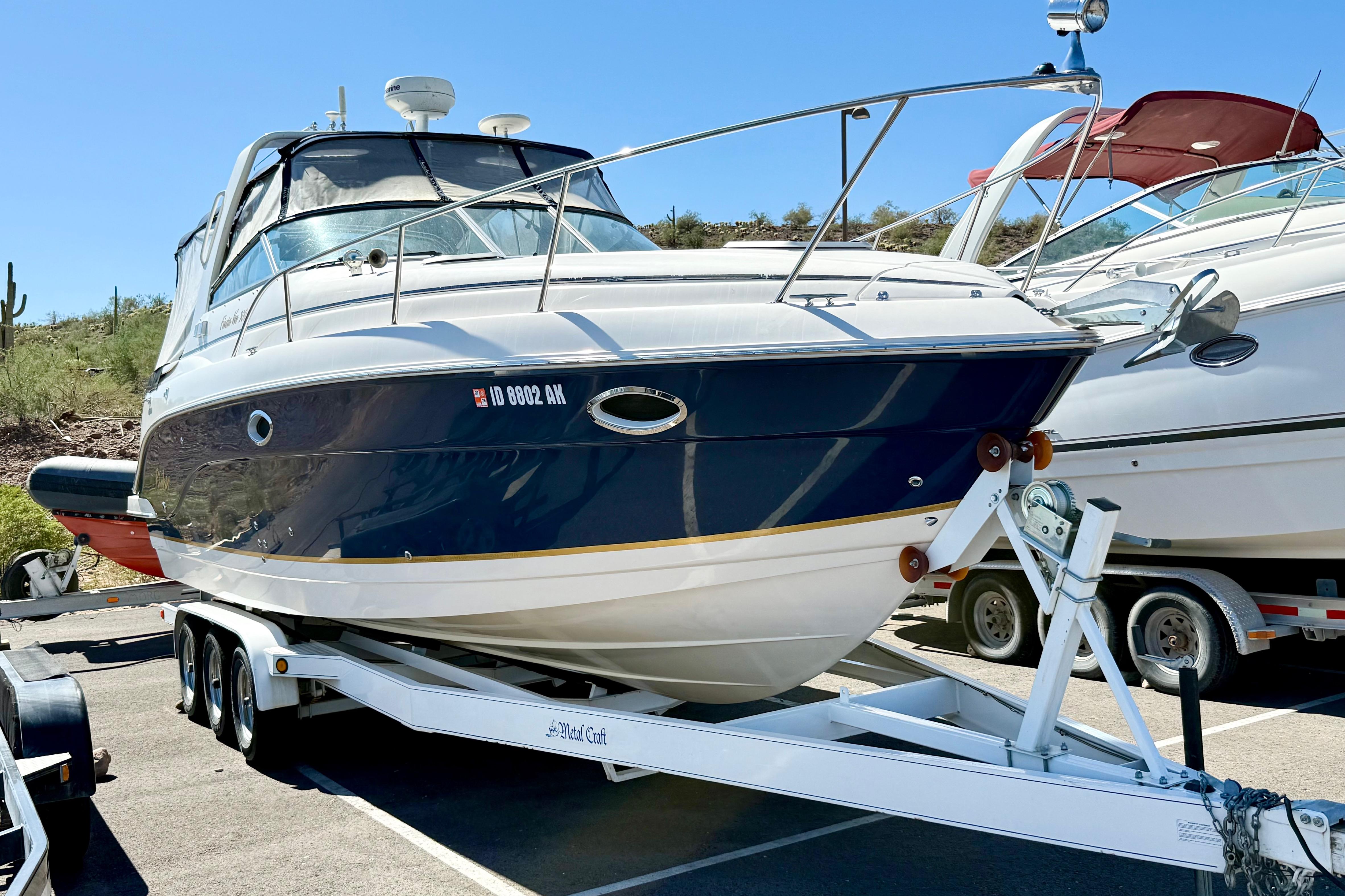 Used Rinker Fiesta Vee 300 2005 for sale in Peoria, Arizona - Boatzon.com
