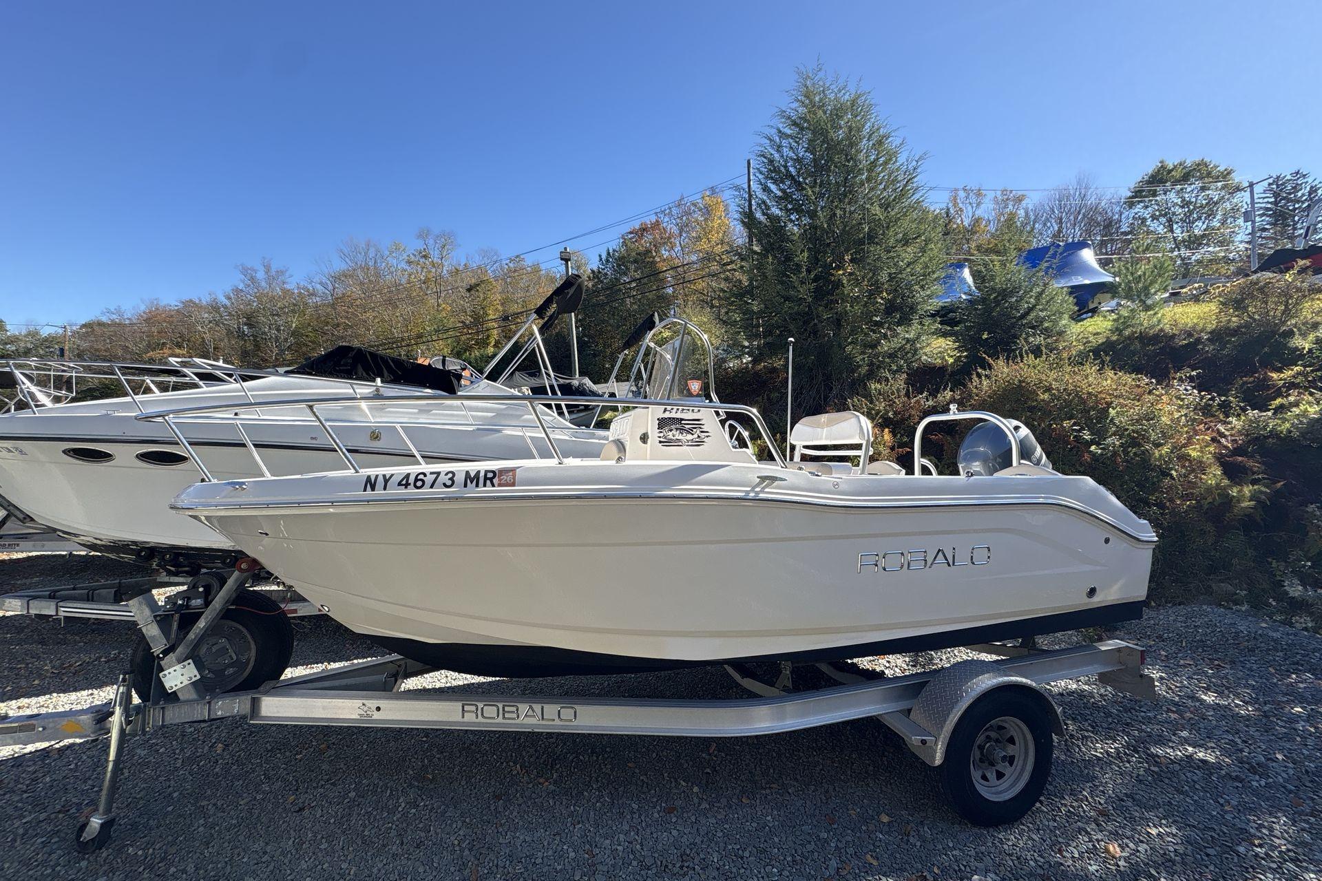 Used Robalo R180 Center Console 2019 for sale in Greentown ...