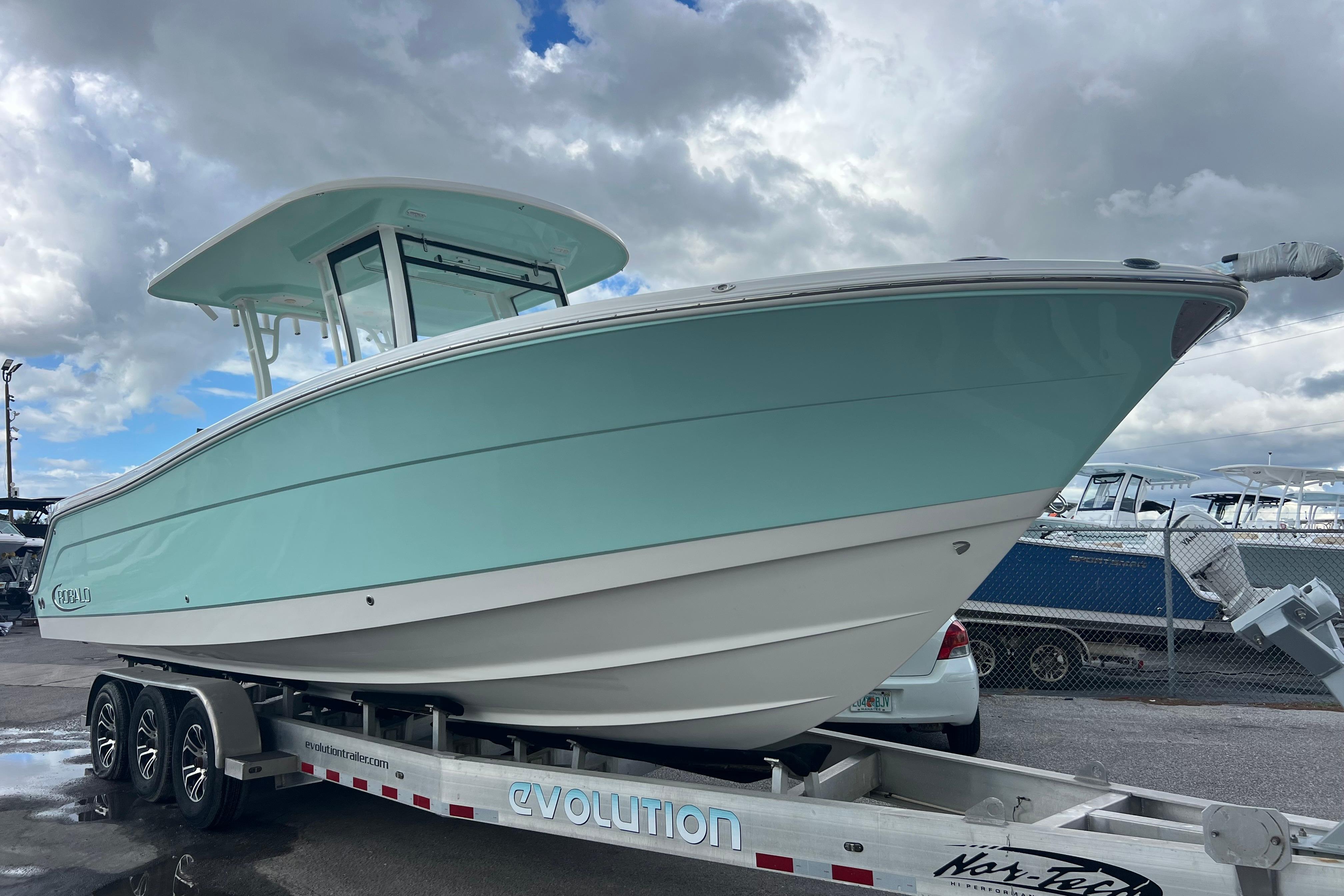 Used Robalo R302 Center Console 2020 for sale in Sarasota, Florida ...