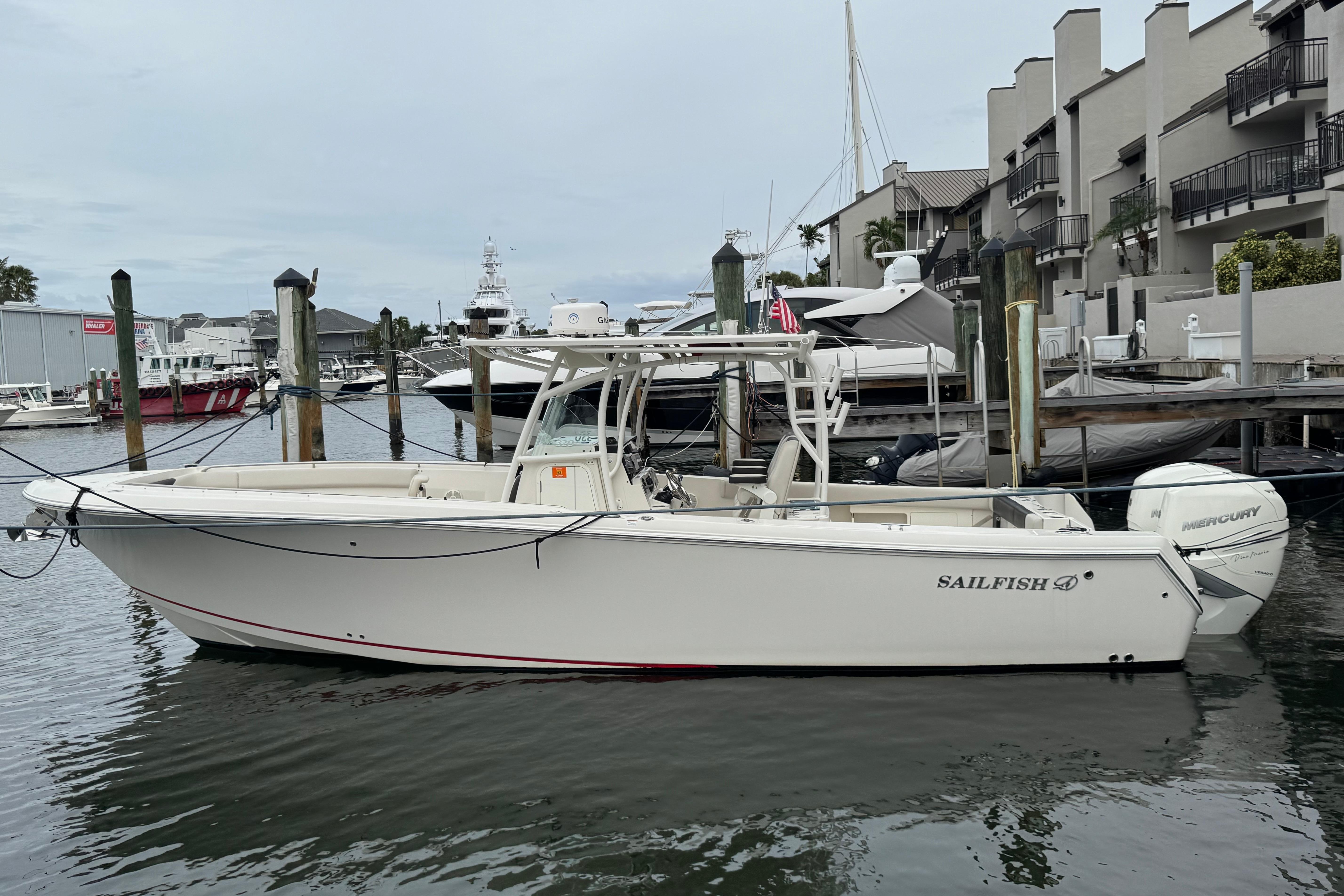Used Sailfish 320 CC 2022 for sale in Pompano Beach, Florida - Boatzon.com