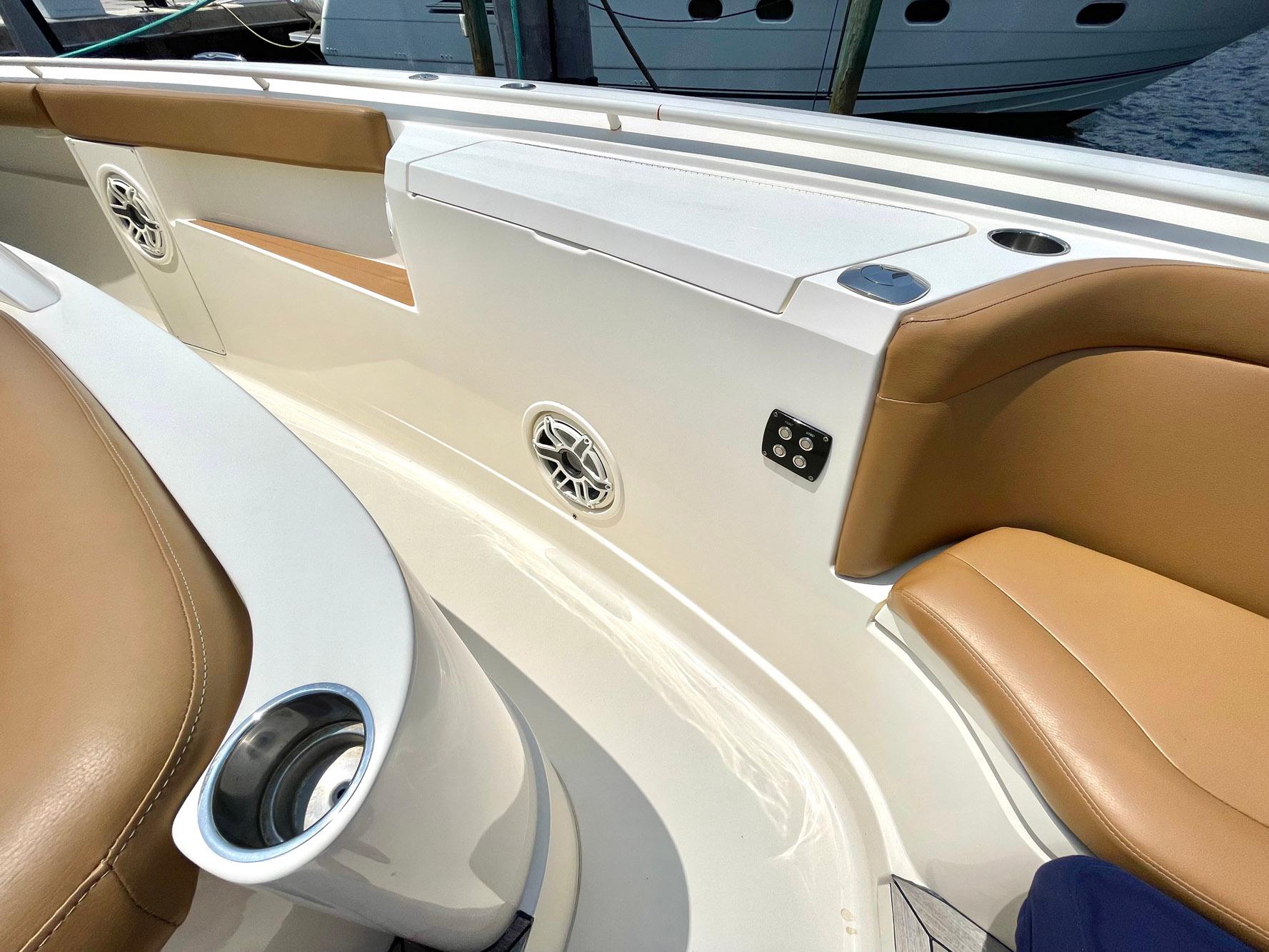 Used Scout 530 LXF 2020 for sale in Stuart, Florida - Boatzon.com