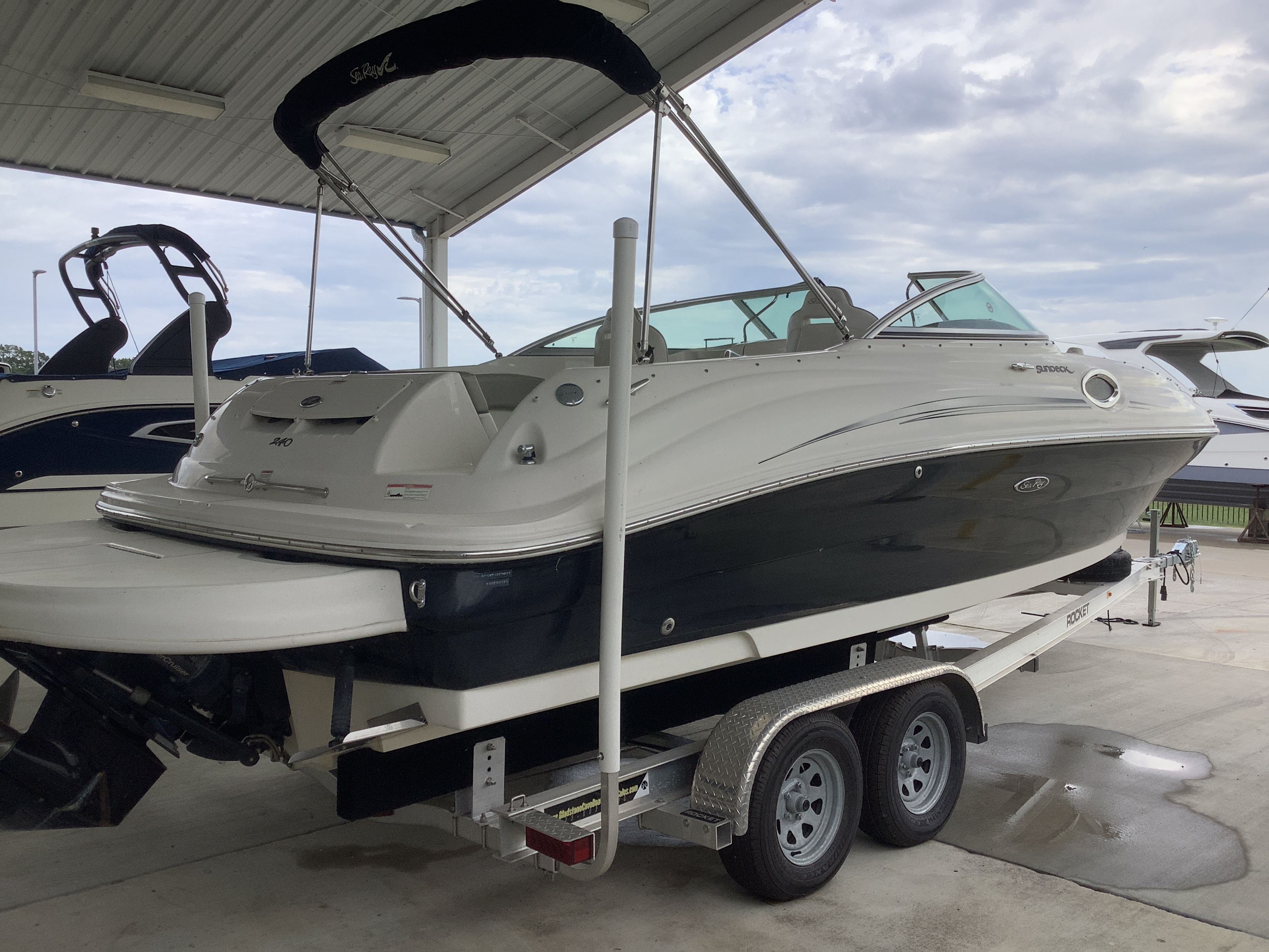 Used Sea Ray 240 SUNDECK 2007 for sale in Monkey Island, Oklahoma - Boatzon.com