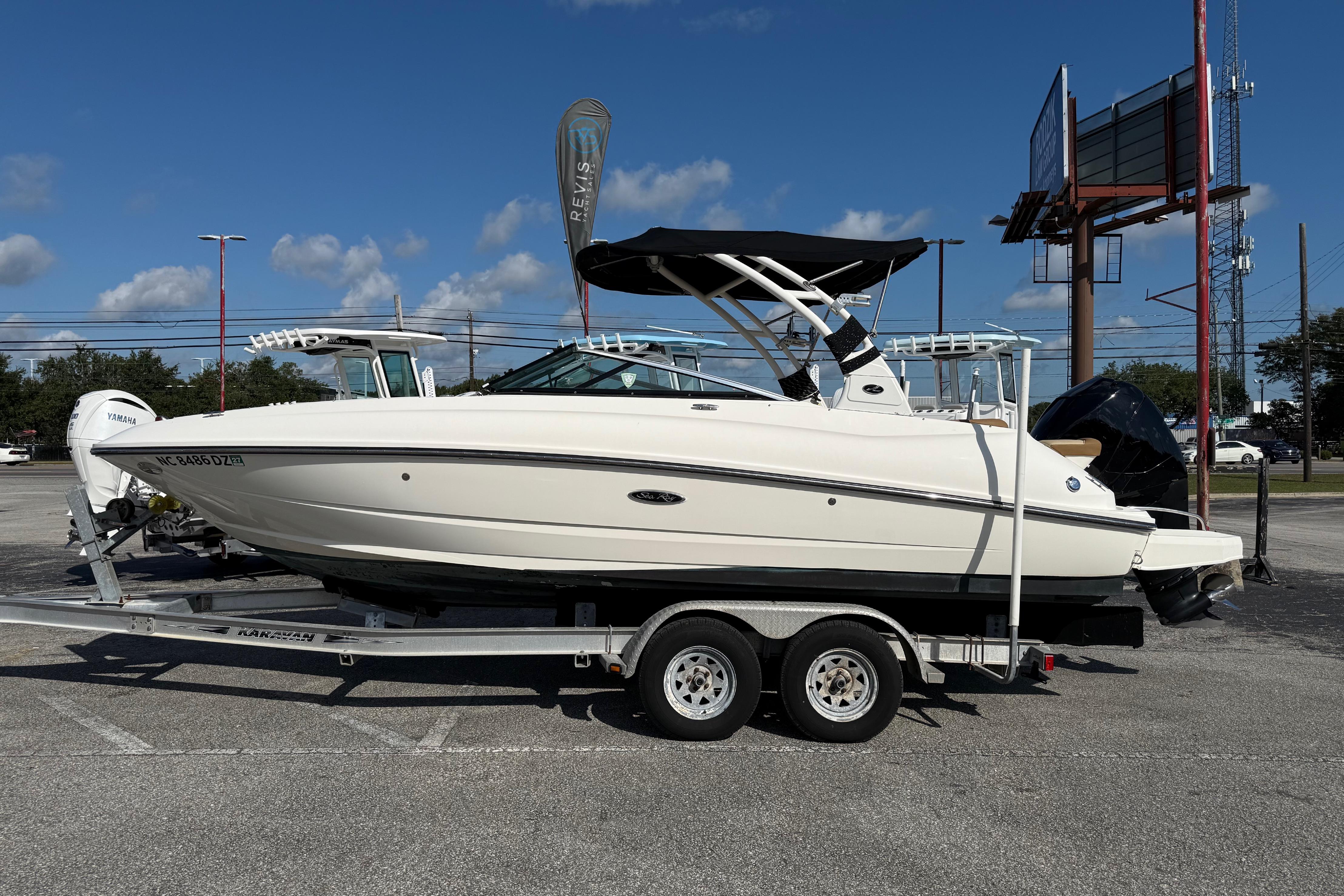 Used Sea Ray 240 Sundeck Outboard 2014 for sale in Wilmington, North ...