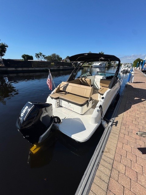 Used Sea Ray 250 SDOB 2025 for sale in Fort Myers, Florida - Boatzon.com