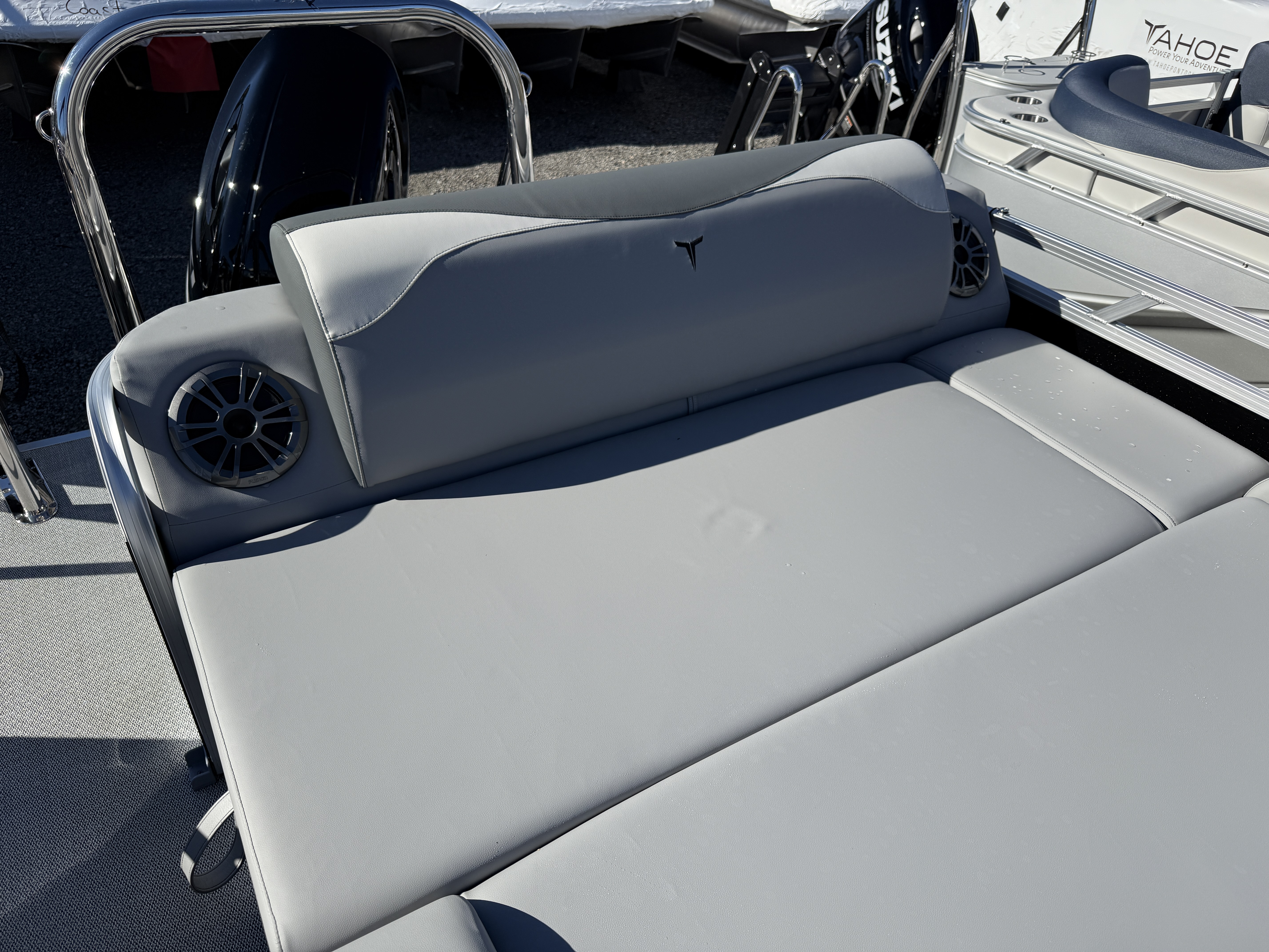 New Tahoe Pontoons LTZ 23 FT Versatile Rear Lounger 2026 for sale in ...
