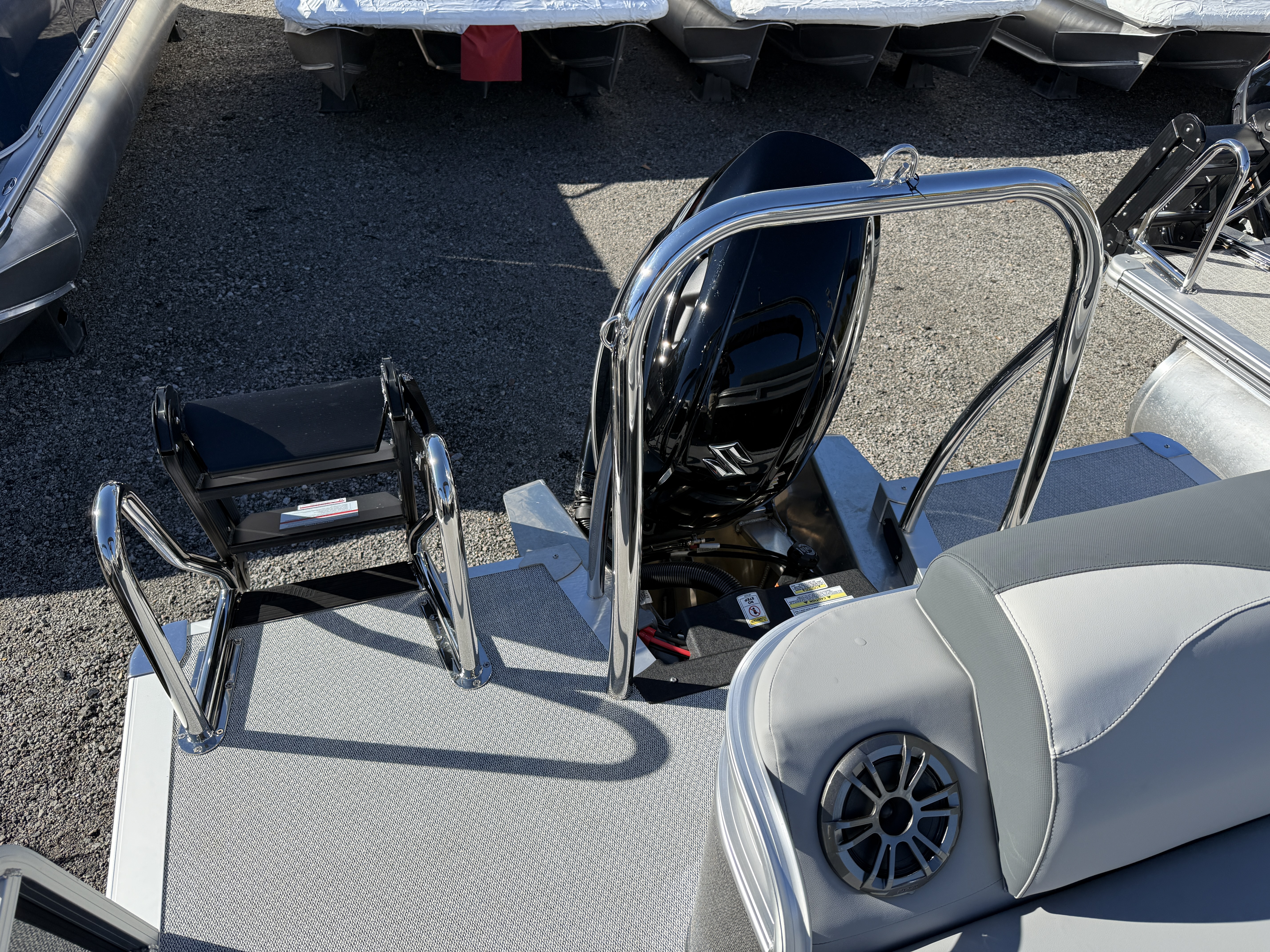 New Tahoe Pontoons LTZ 23 FT Versatile Rear Lounger 2026 for sale in ...