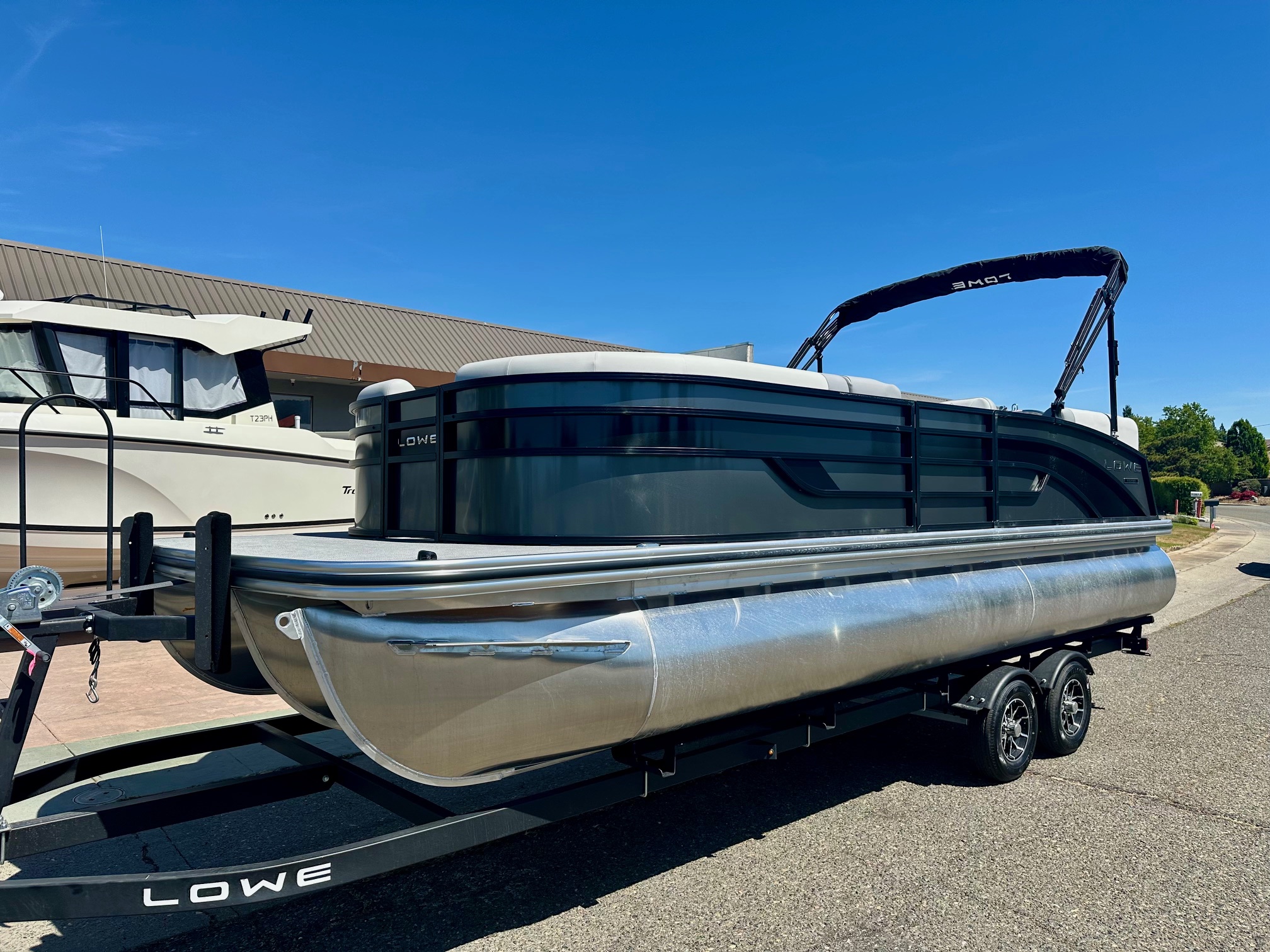 New Lowe 2025 Lowe SS 230 Walk Thru Pontoon Special Mercury 150HP Pro Xs 2025 for sale in Rancho ...