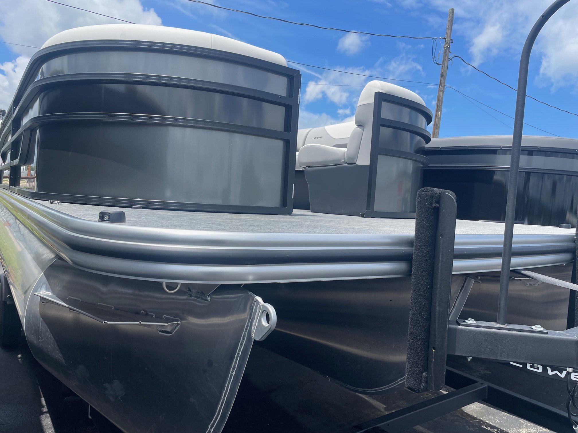 New Lowe SS Walk Thru 230 WT Special 2025 for sale in Morristown, Tennessee - Boatzon.com