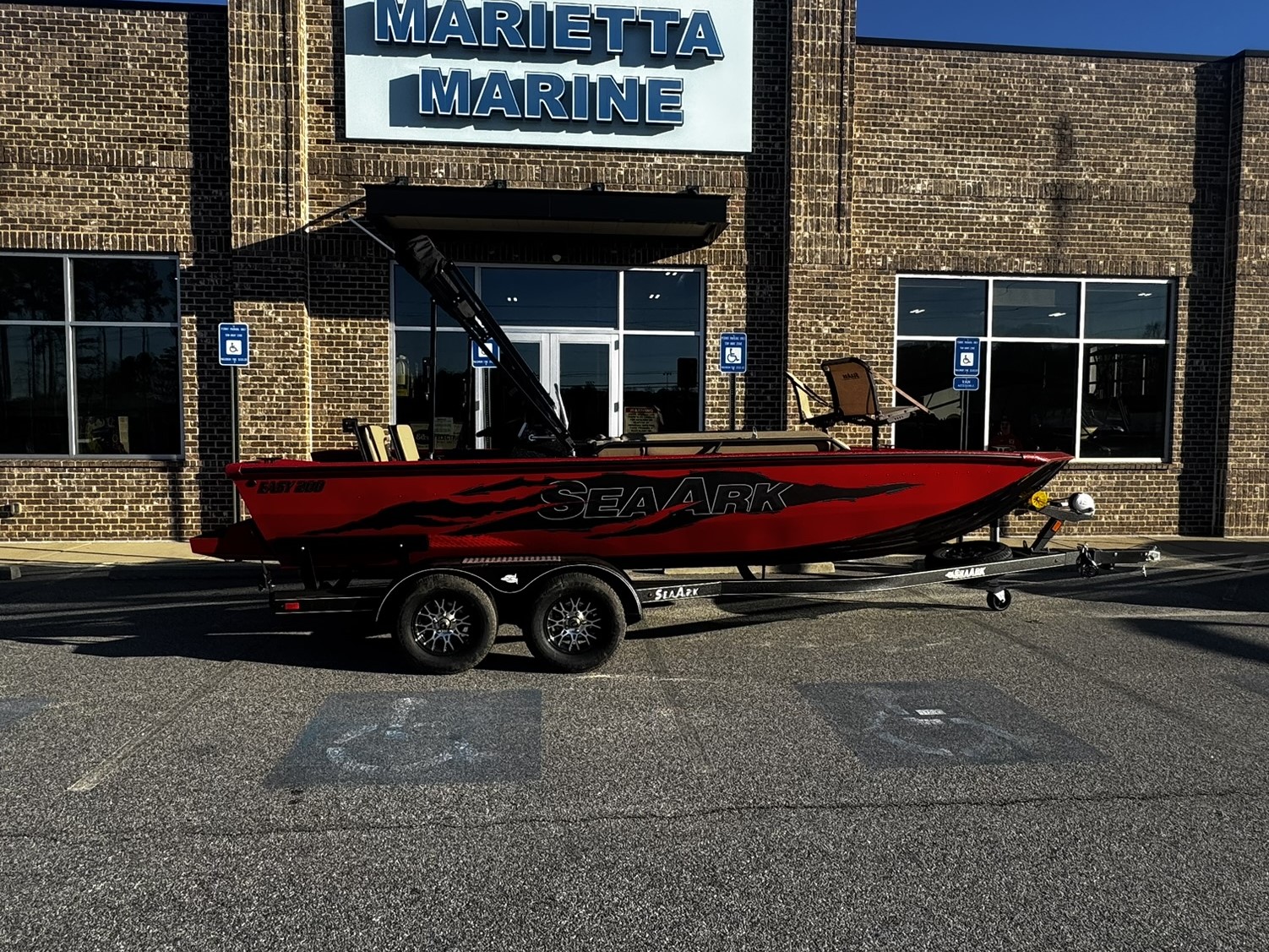 New 2025 SeaArk Easy 200 wSuzuki 200HP 4Stroke Engine and Deluxe ...