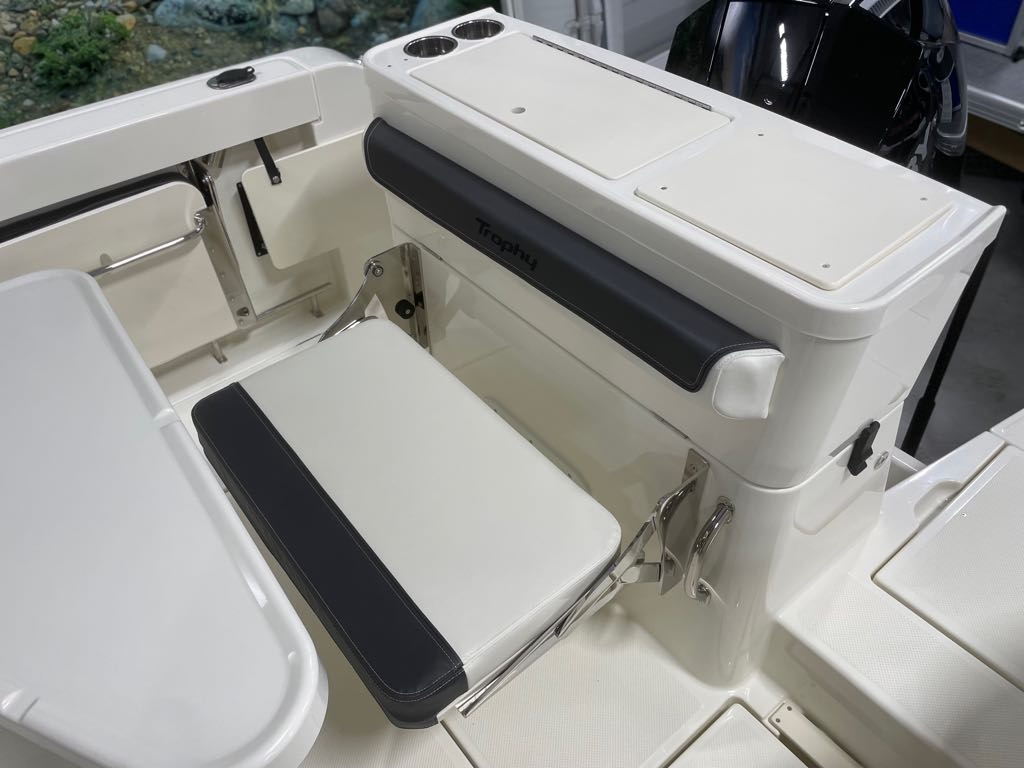 New 2025 Trophy Marine T23 Pilothouse WITH BOW THRUSTER for sale in ...