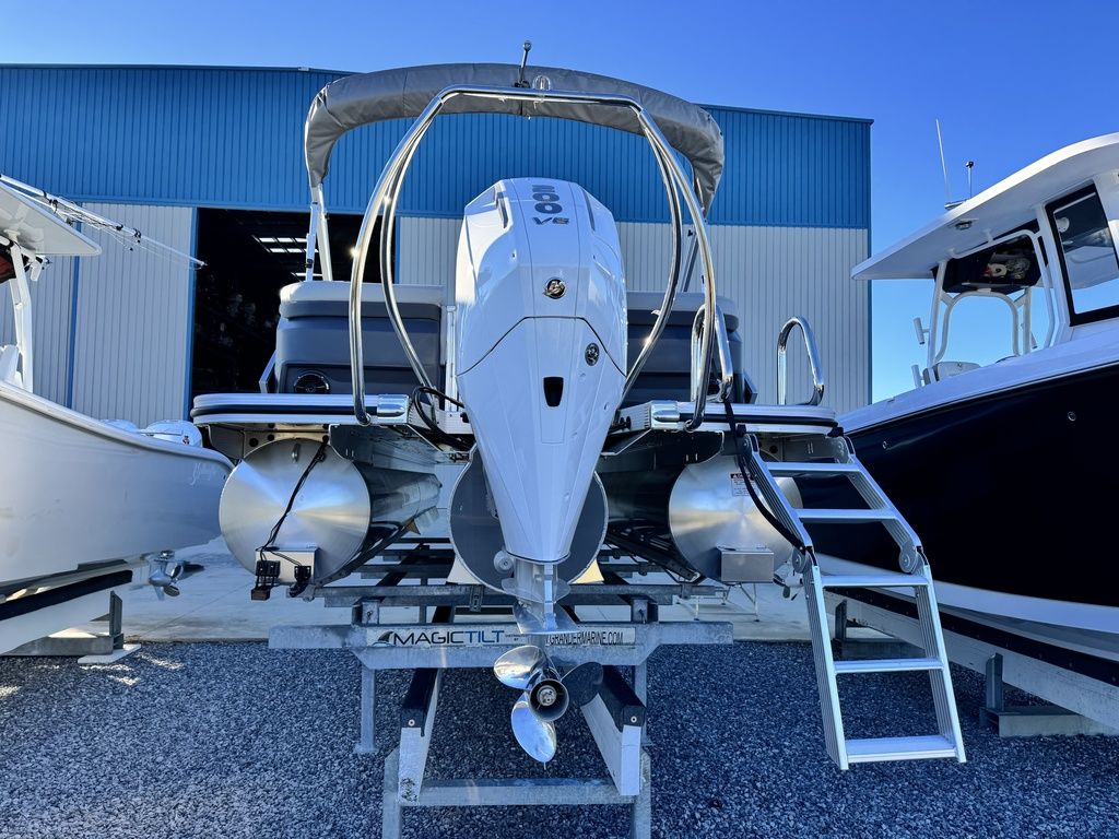 New Bennington M Quad Bench 24 MFB 2025 for sale in Orange Beach ...