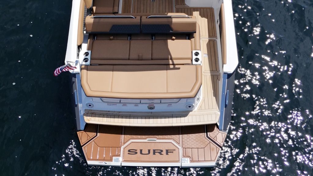 New Cobalt Boats R33 Surf 2024 for sale in meredith, New Hampshire ...