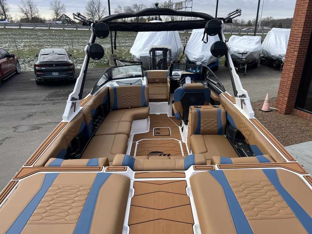 New Malibu Boats 24 MXZ 2025 for sale in cincinnati, Ohio - Boatzon.com