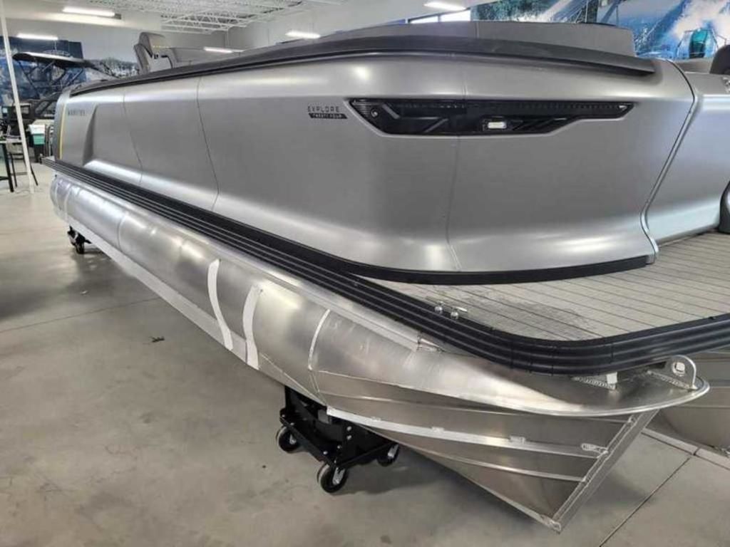 New Manitou Explore 24 Navigator Single Engine VToon 2024 for sale in ...