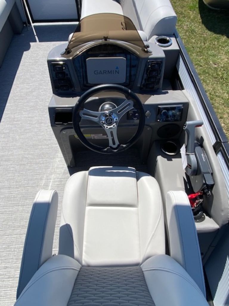 New Qwest Pontoons 824 EClass Splash Pad Rw LTZ 2023 for sale in ...