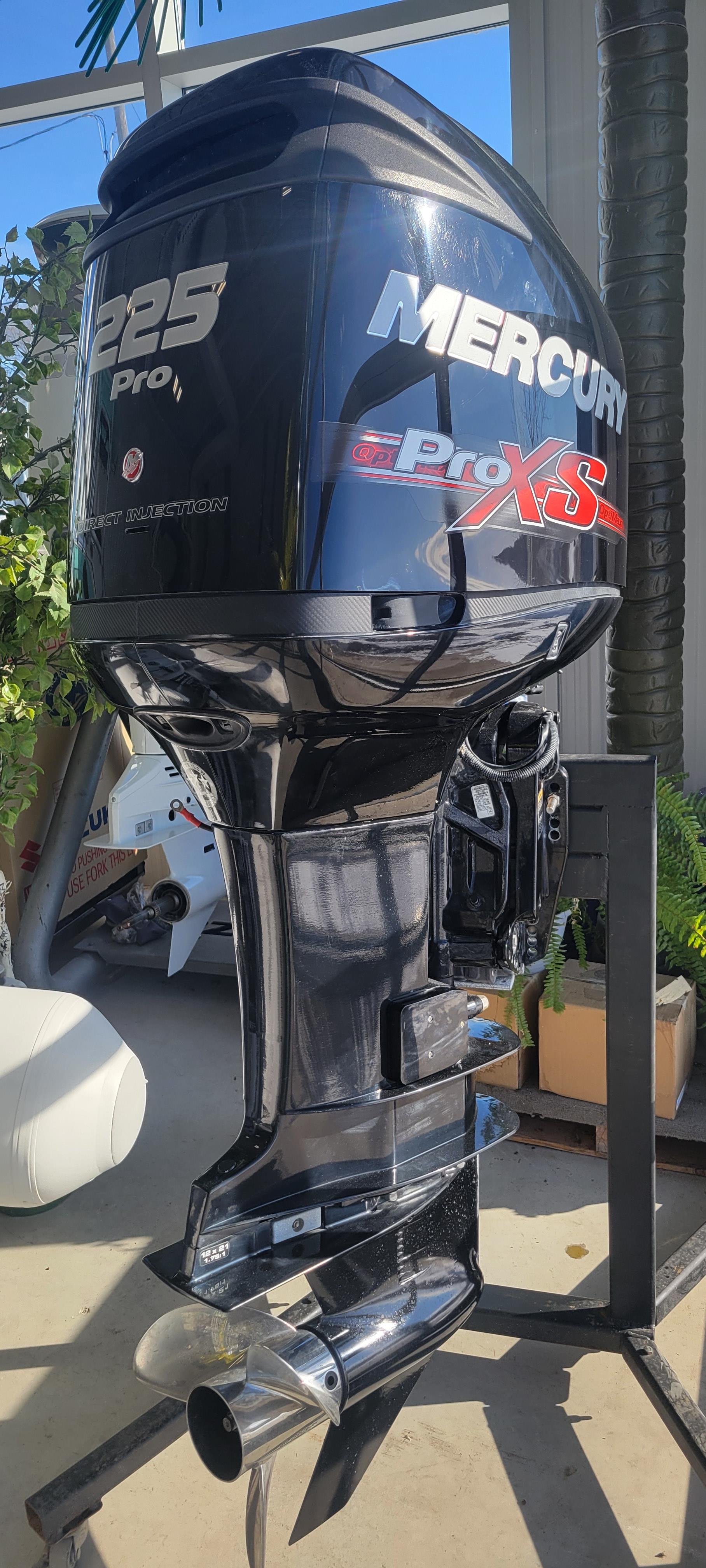 Used 2016 Mercury OptiMax 30L 225 HP 25 in Shaft for sale in Ayr, Ontario - Boatzon.com