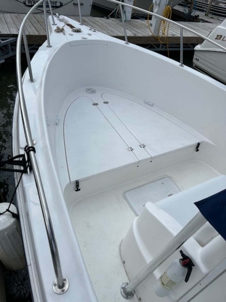 Used Cobia 25CC 2001 for sale in Port Clinton, Ohio - Boatzon.com