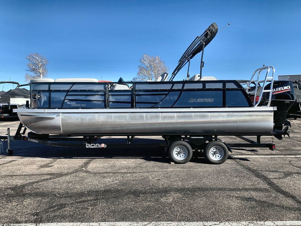 Used Landau Island Breeze 232 Swingback Rear Lounge TriLog 2022 for ...