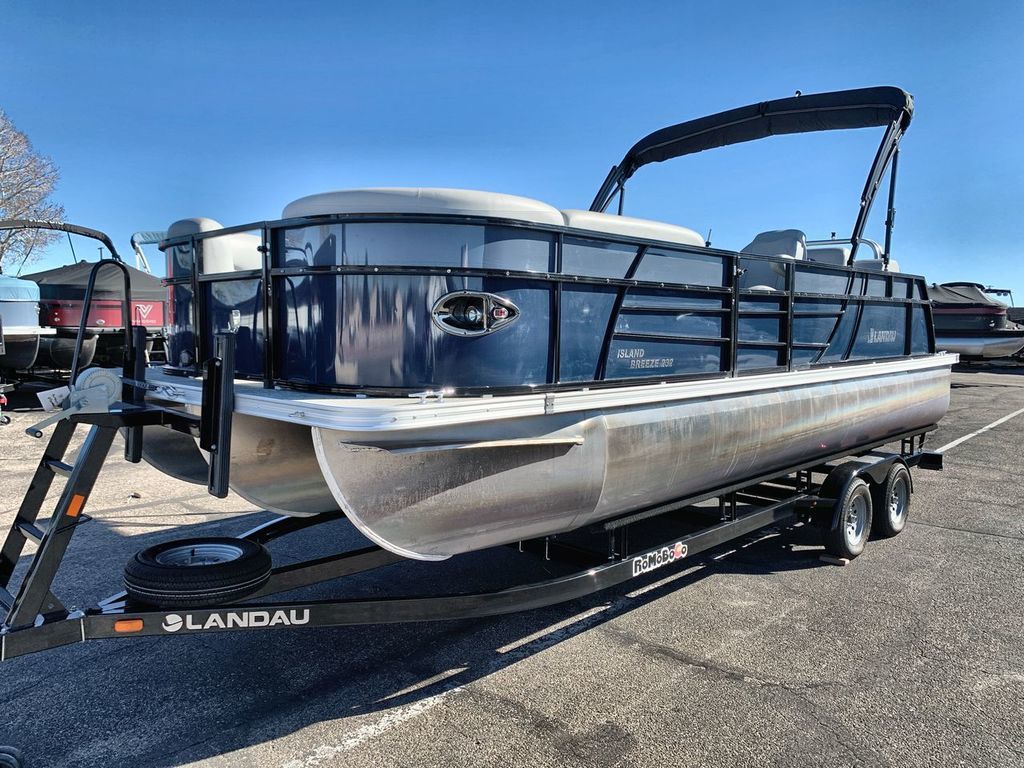 Used Landau Island Breeze 232 Swingback Rear Lounge TriLog 2022 for ...