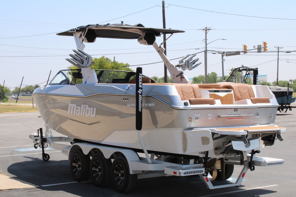 New Malibu Boats 25 LSV 2025 for sale in austin, Texas - Boatzon.com