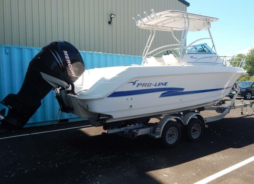Used Pro-Line 23 Walk Around 2003 for sale in westbrook, Connecticut ...